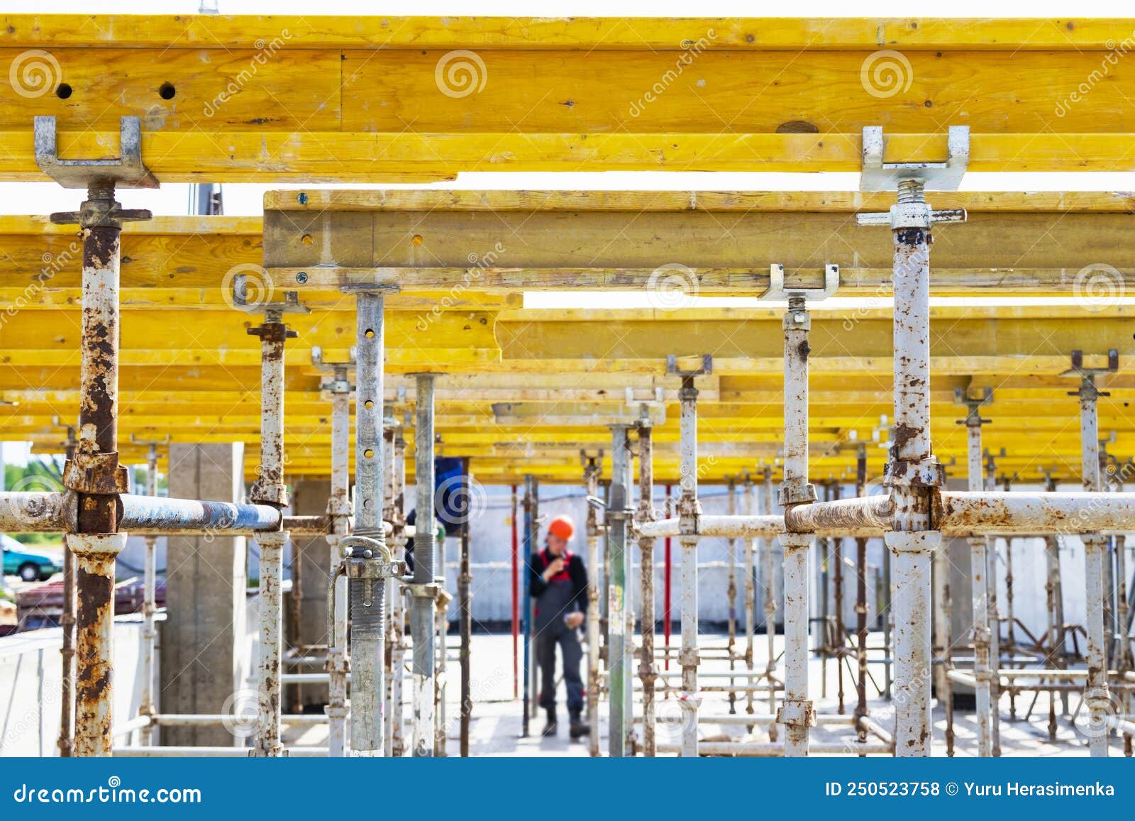 Formwork for Pouring the Second Floor of a Monolithic Building ...