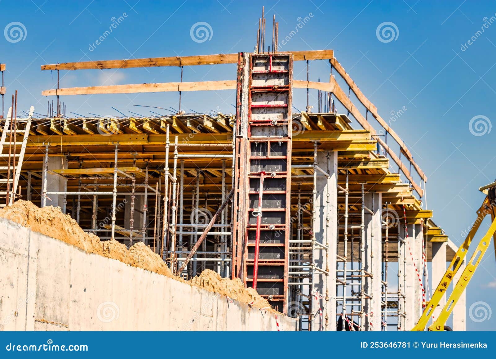 Formwork for Pouring the Second Floor of a Monolithic Building ...