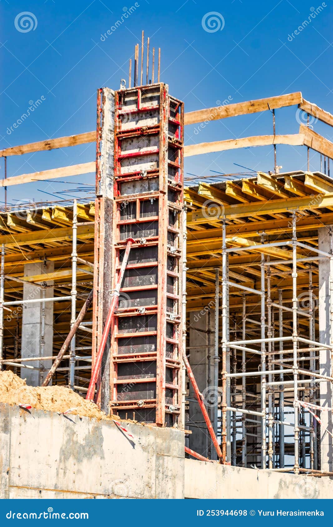 Formwork for Pouring the Second Floor of a Monolithic Building ...