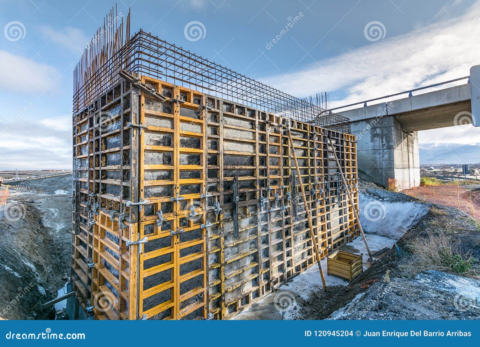 Formwork for the Realization of a Pillar for the Construction of a ...