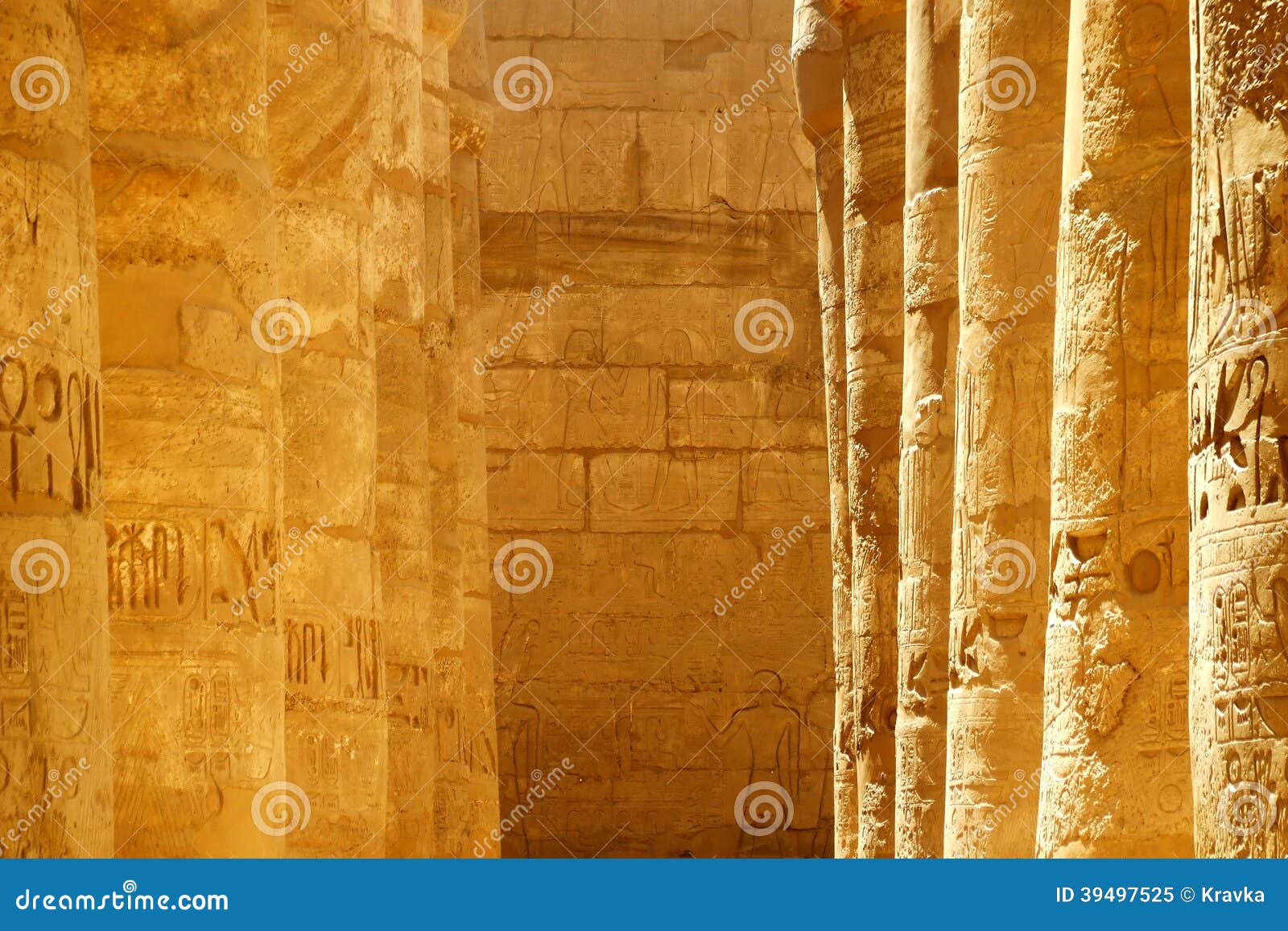 Forntida egyptisk skrift fotografering för bildbyråer. Bild av ...