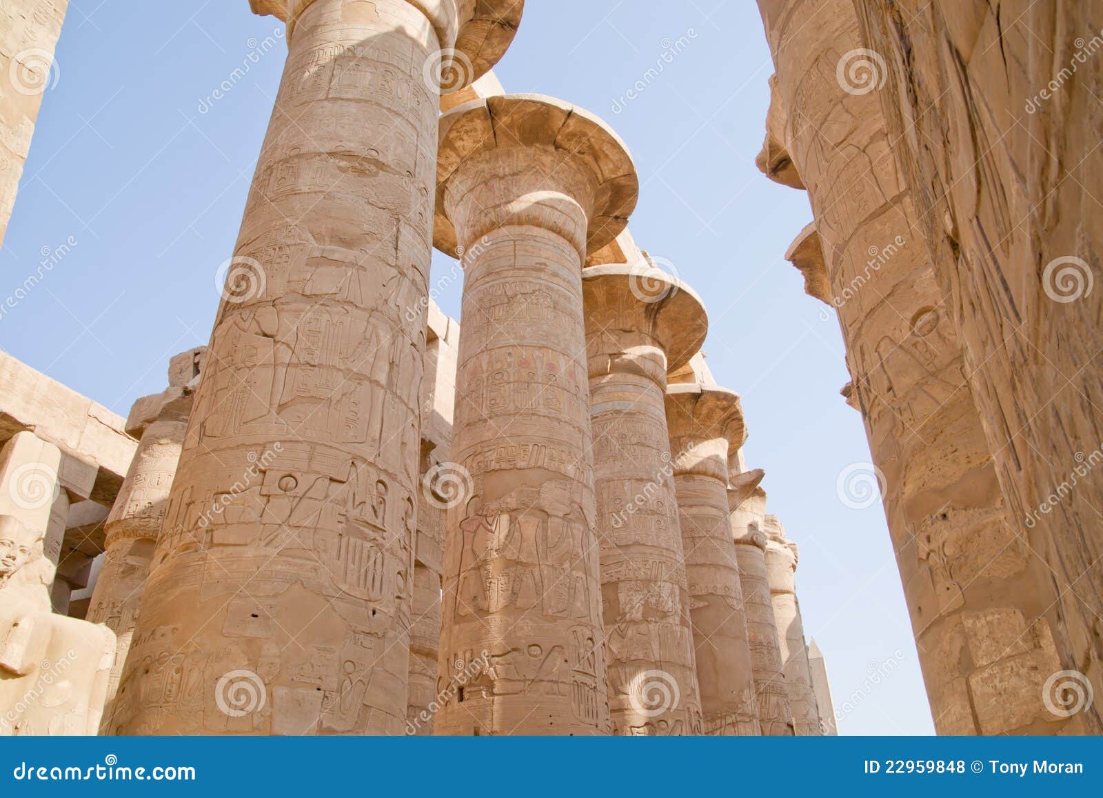 Forntida Kolonner Egypt Luxor Arkivfoto - Bild av kungarike, kolonn ...