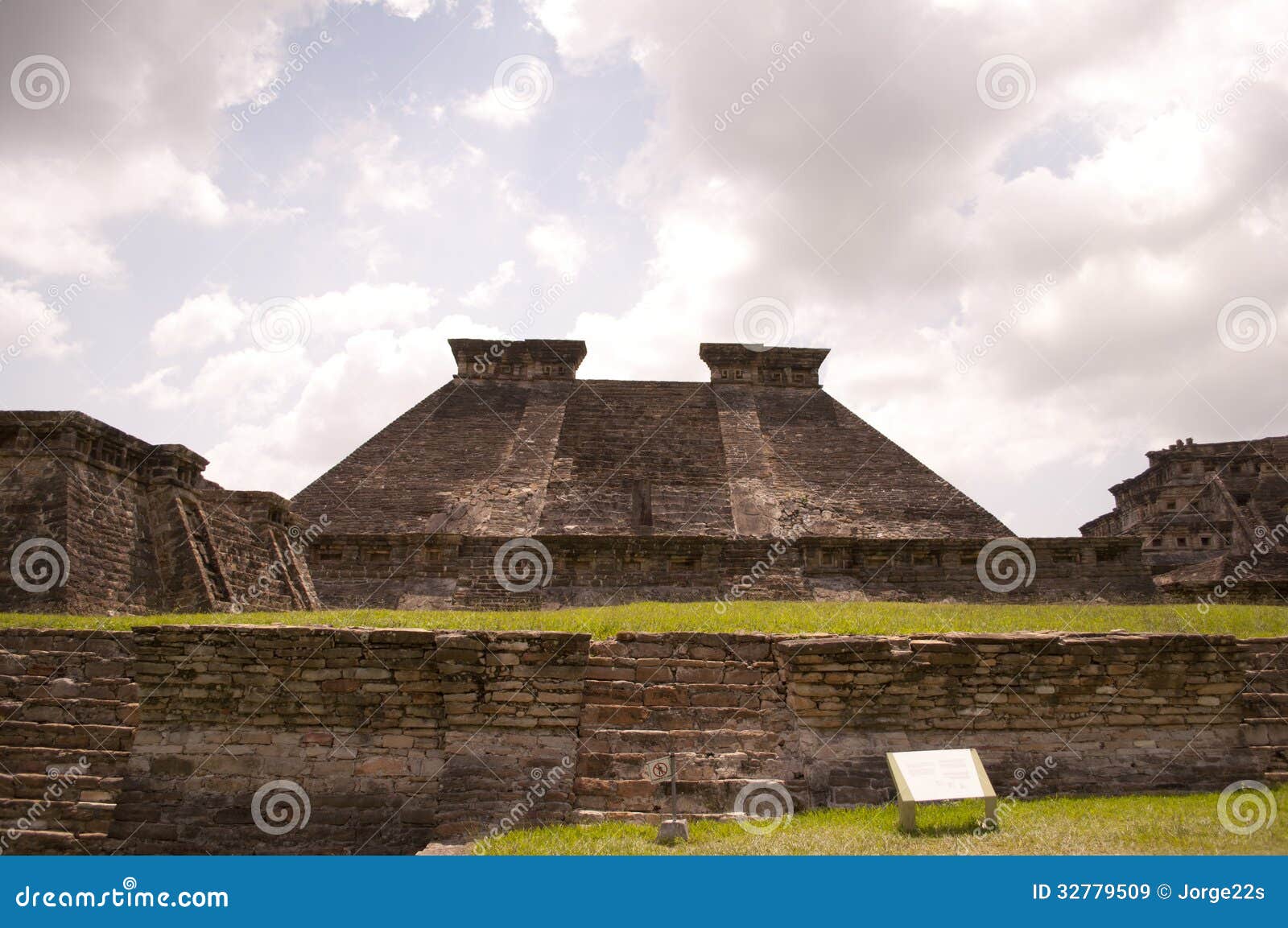 Forntida Mexikanska Pyramider Fotografering för Bildbyråer - Bild av ...