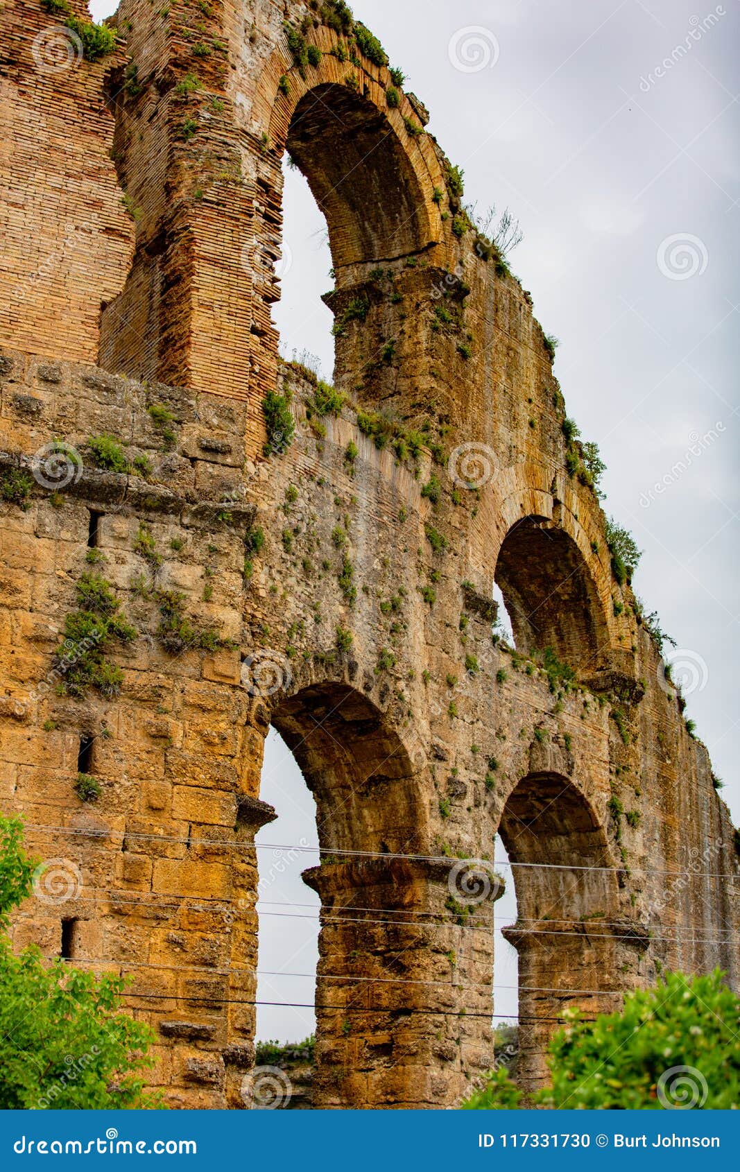 Forntida Romersk Akvedukt I Antalya Arkivfoto - Bild av sikt, historia ...