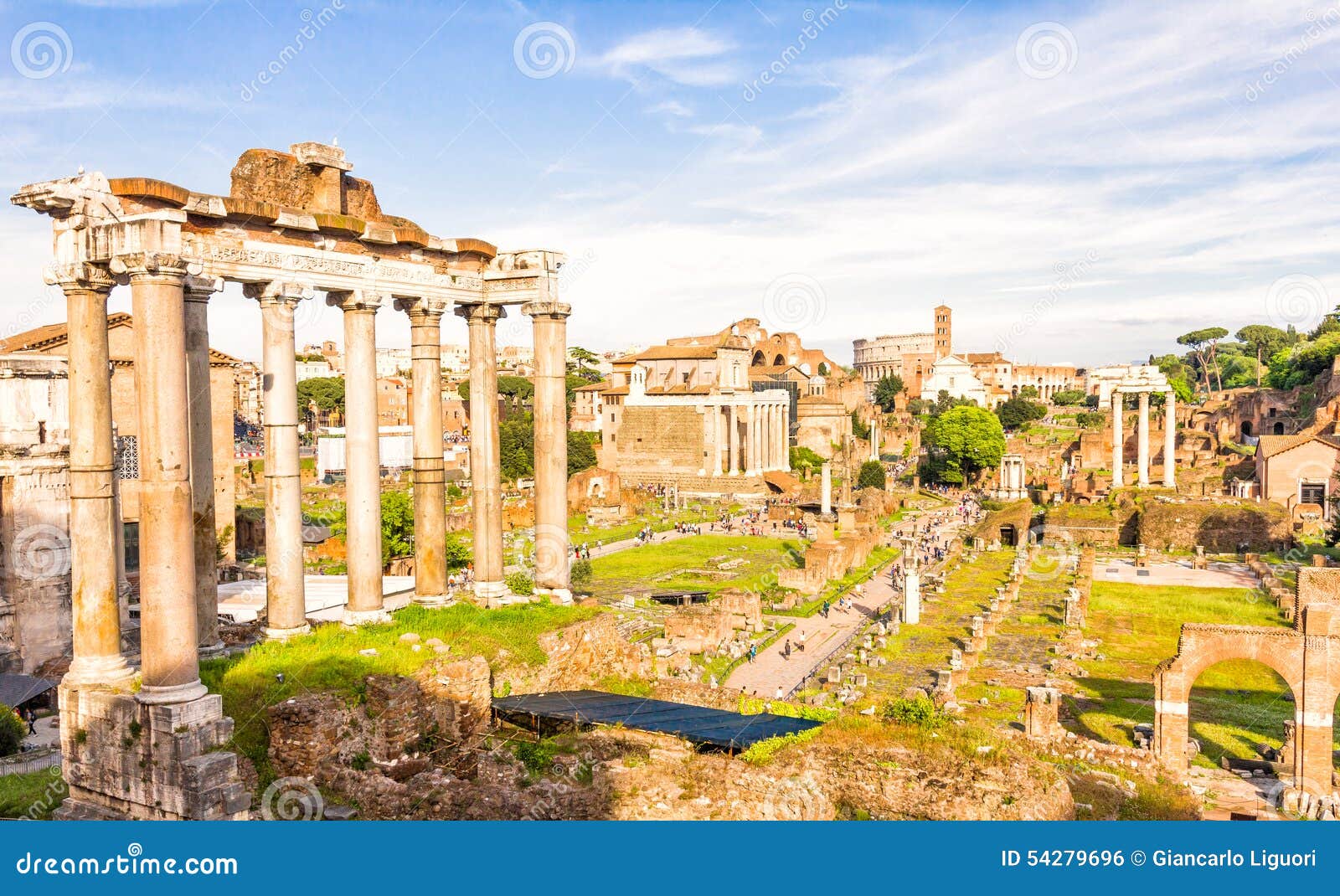 Foro Romano En Roma, Italia Foto de archivo - Imagen de foro, monumento ...