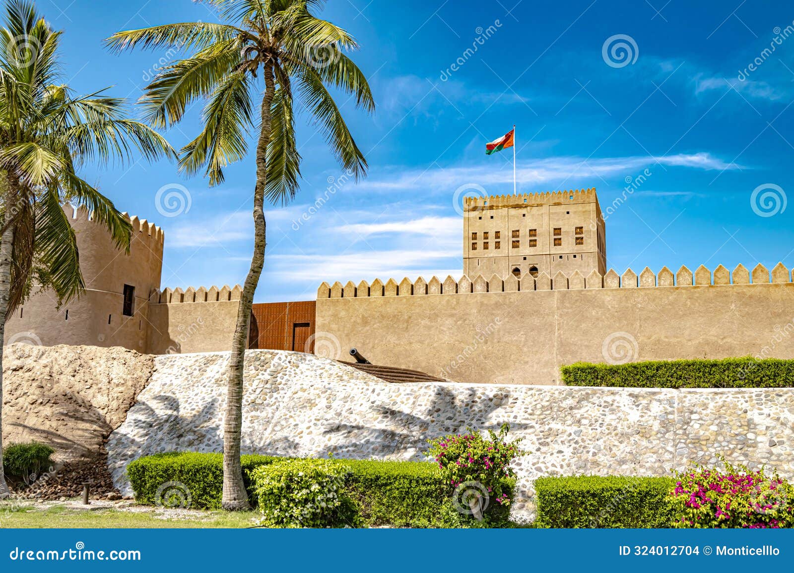 The Fort at Al-Hujrah in Sohar, Oman Stock Photo - Image of peninsula ...