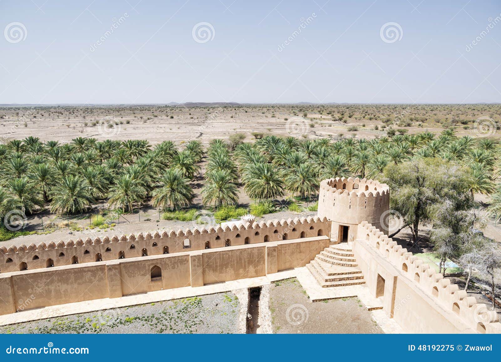 Fort al Jabreen stock image. Image of middle, defensive - 48192275