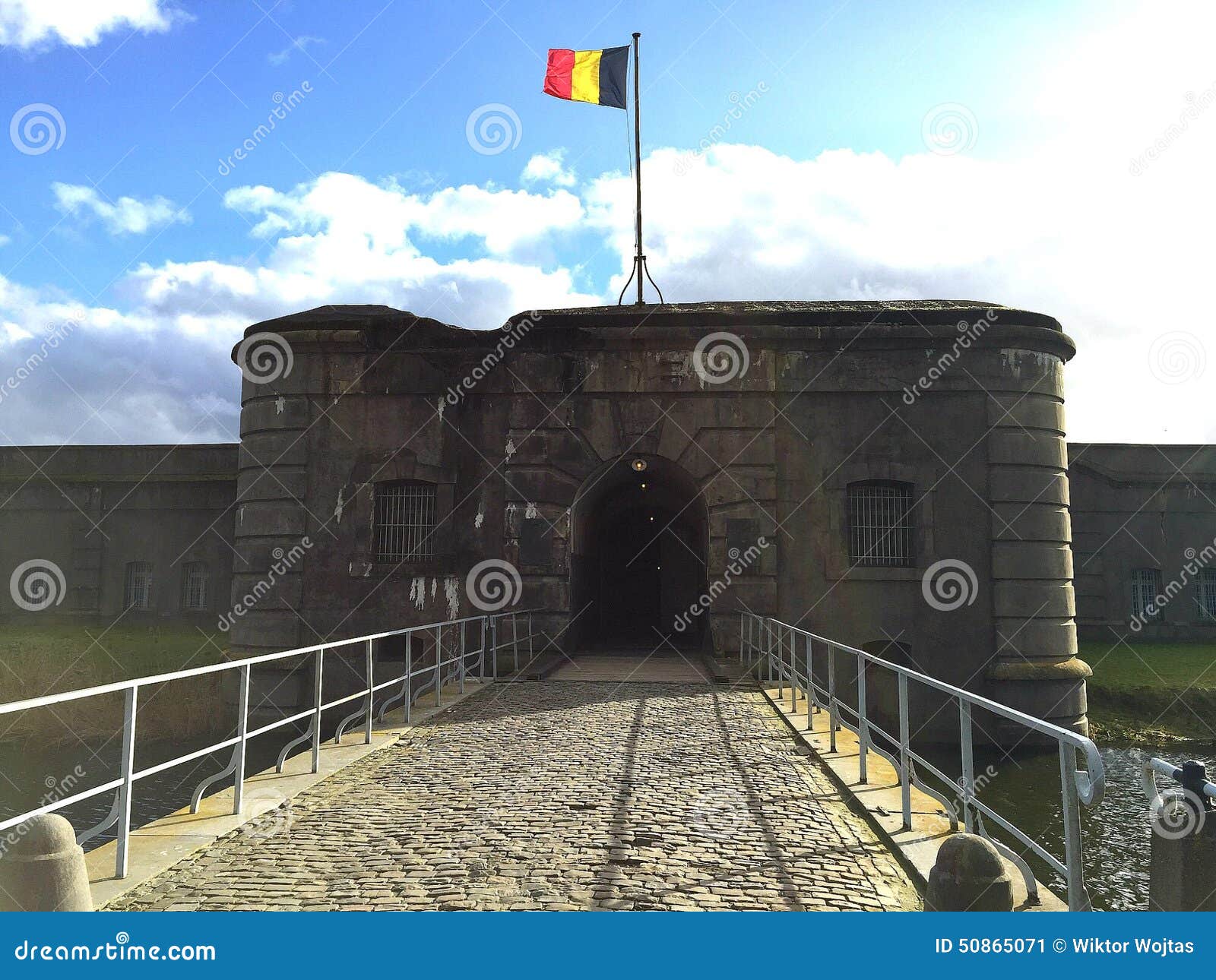 Fort Breendonk (België) redactionele foto. Image of gevangenis - 50865071