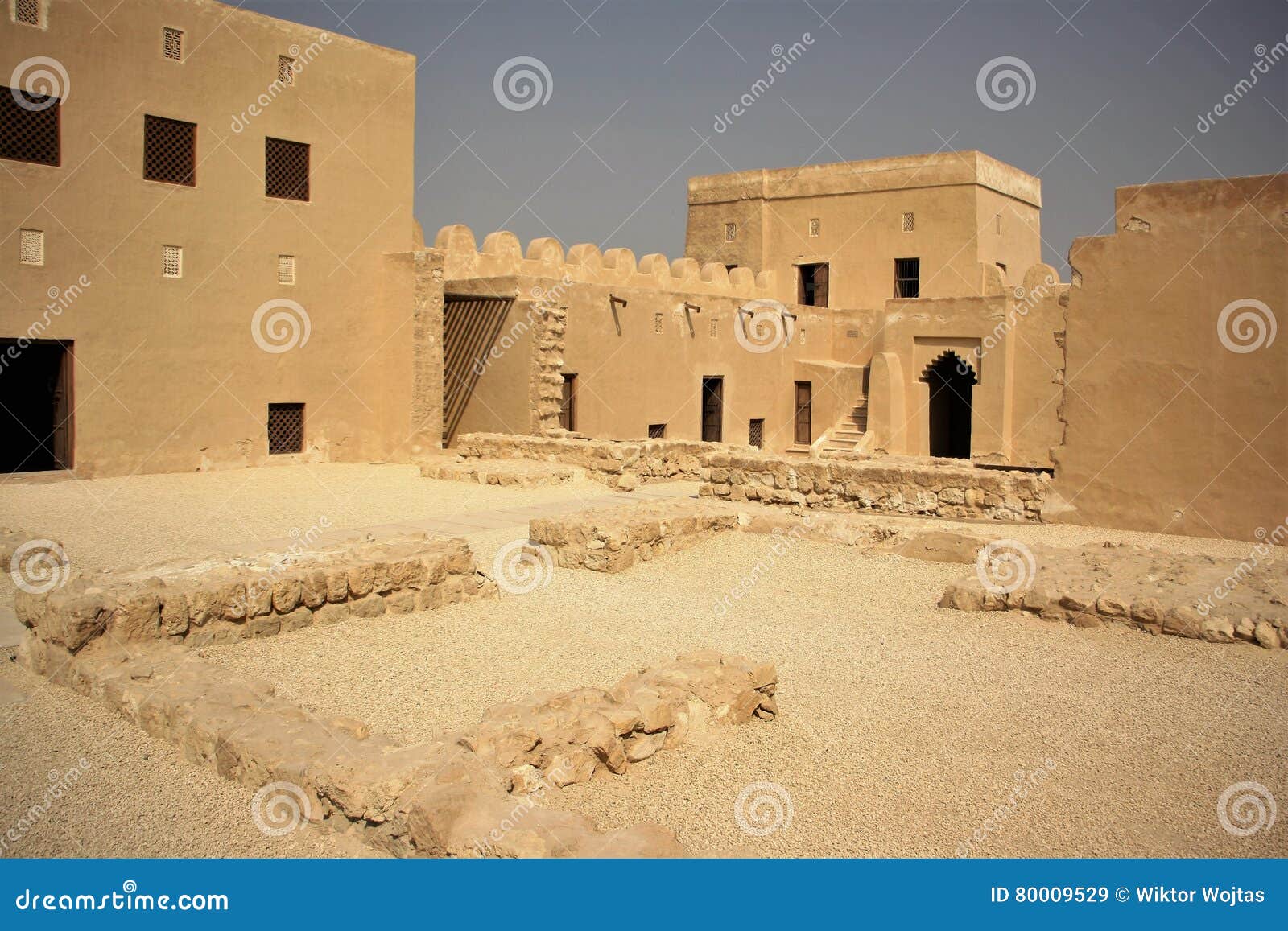 Fort de Riffa, Bahrain image stock. Image du construction - 80009529