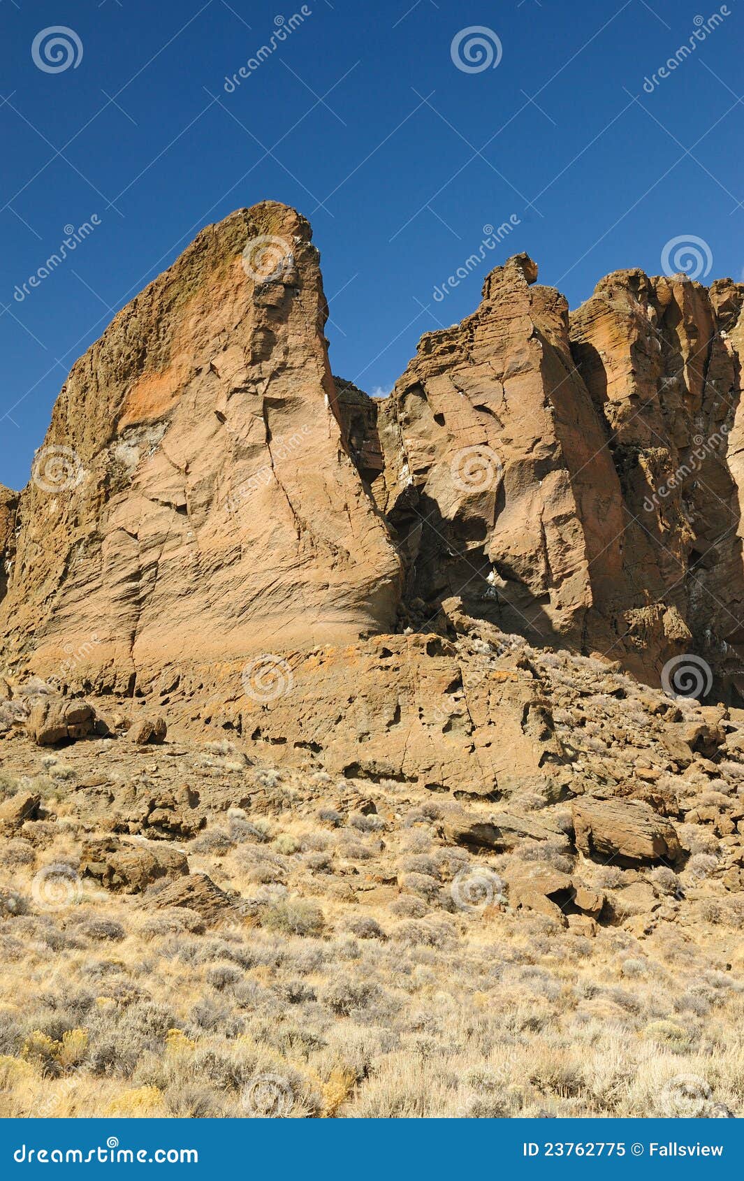 Fort rock state park stock image. Image of stone, view - 23762775