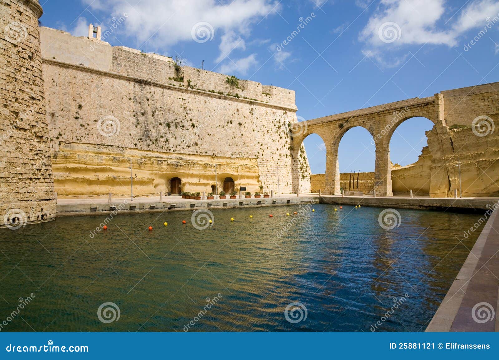Fort St. Angelo, Malta stock image. Image of water, vittoriosa - 25881121