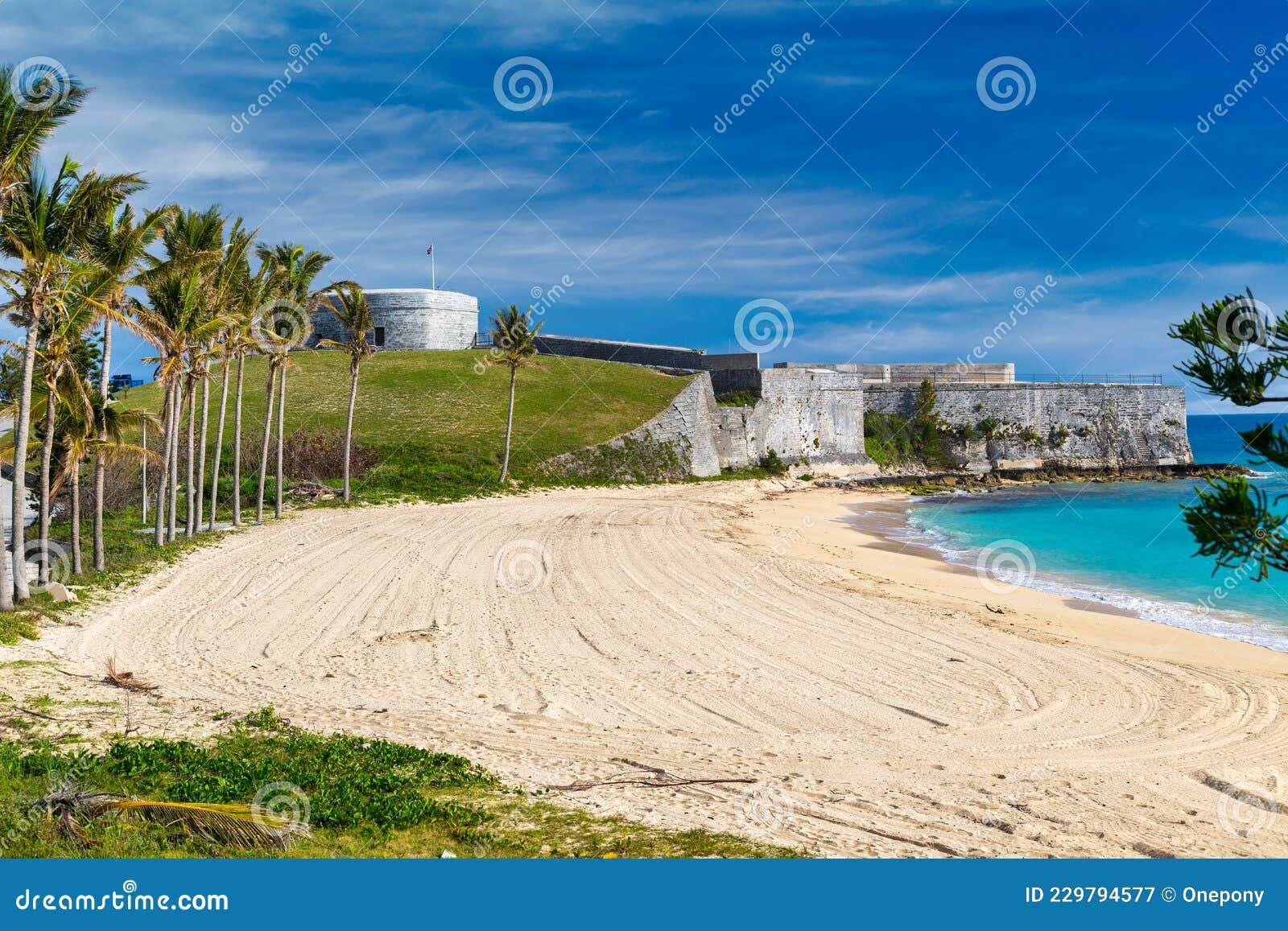 Fort St. Catherine and Beach, Bermuda Stock Image - Image of battery ...
