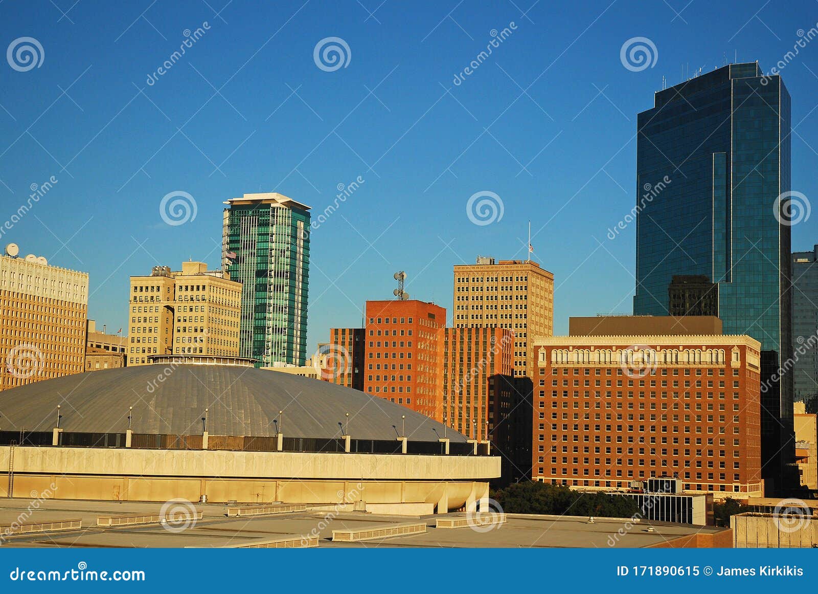 Fort Worth Texas skyline editorial image. Image of commercial - 171890615