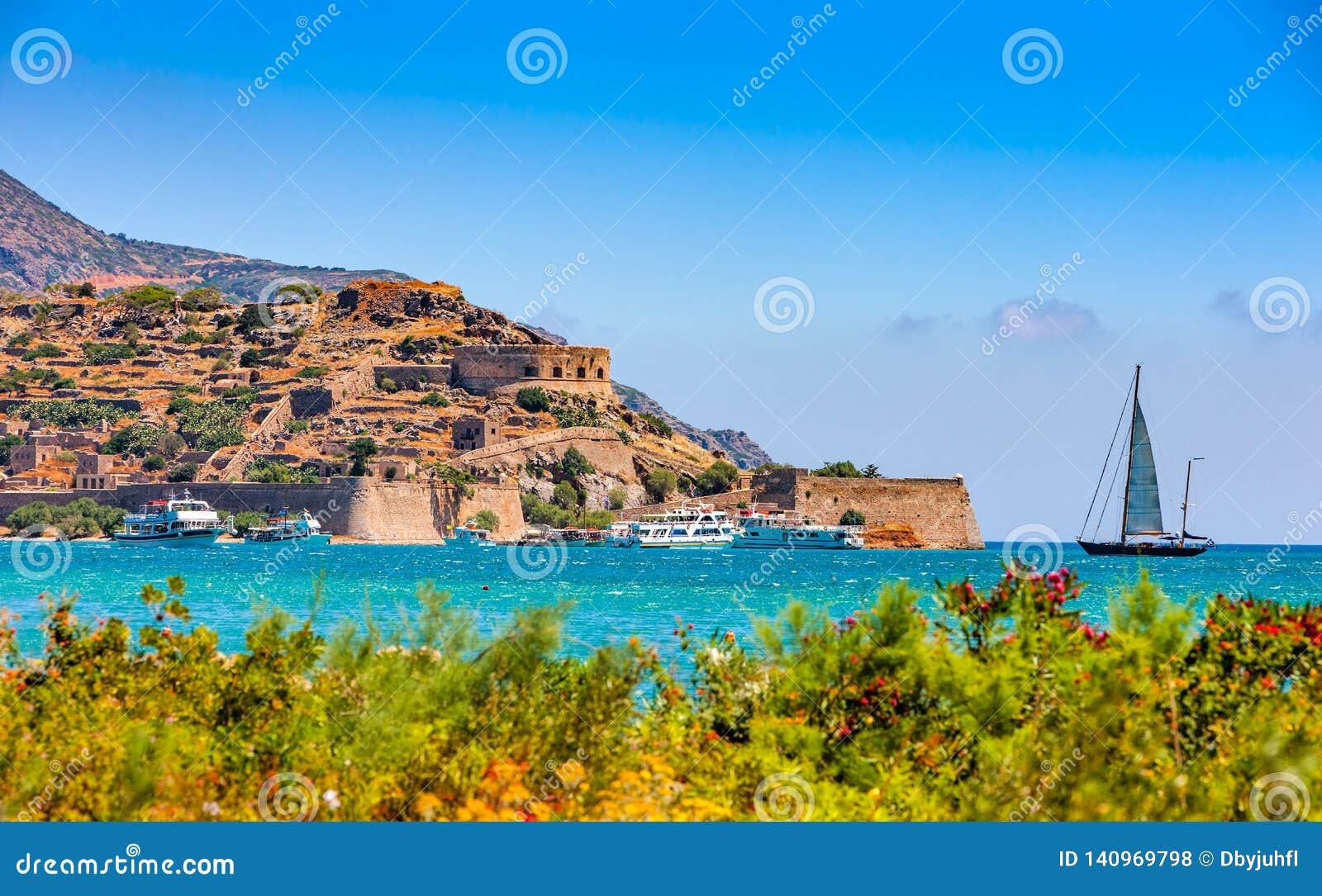 Fortaleza De La Isla De Spinalonga, Creta, Grecia Foto de archivo ...