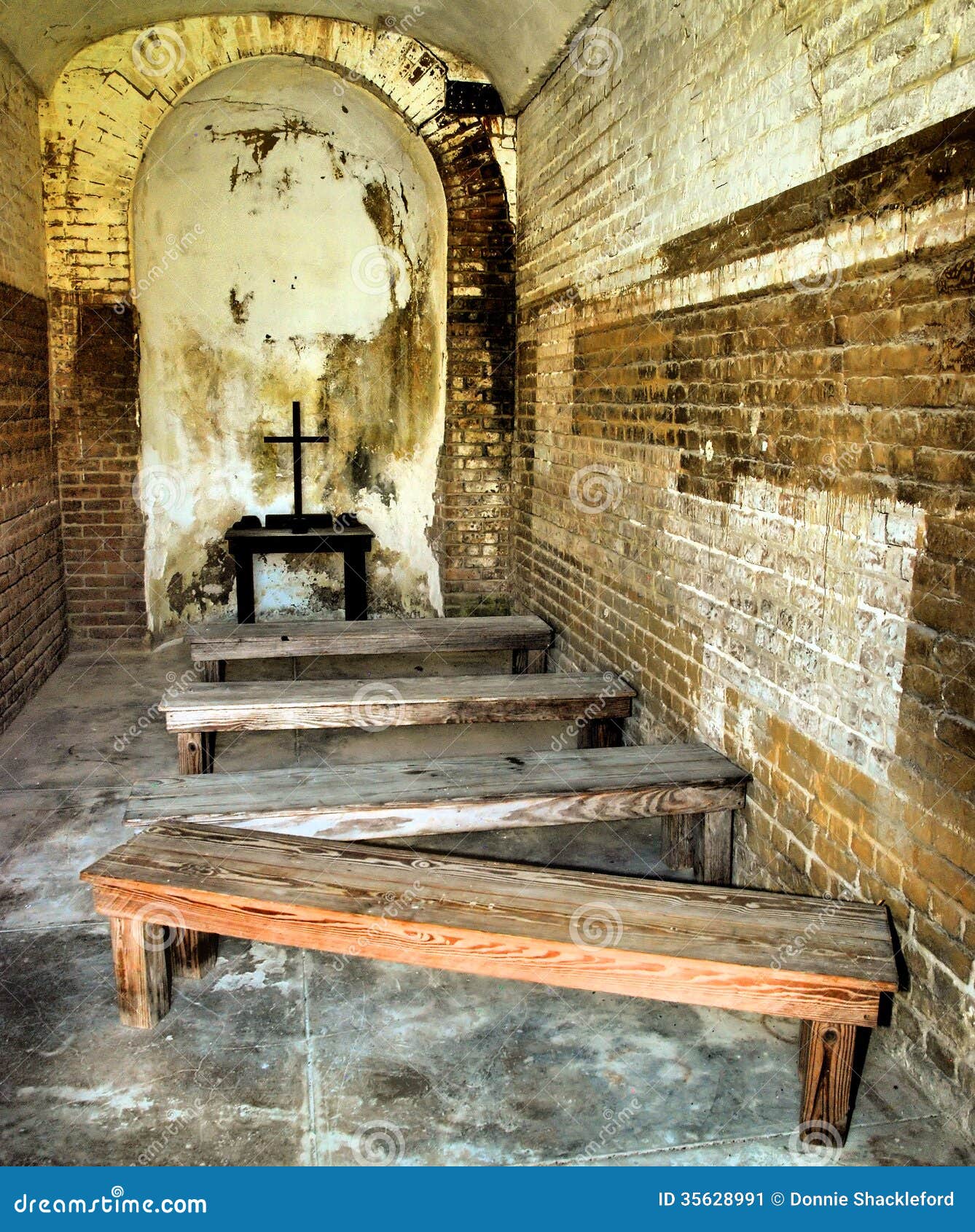 Fortress Church stock image. Image of west, ruins, cross - 35628991