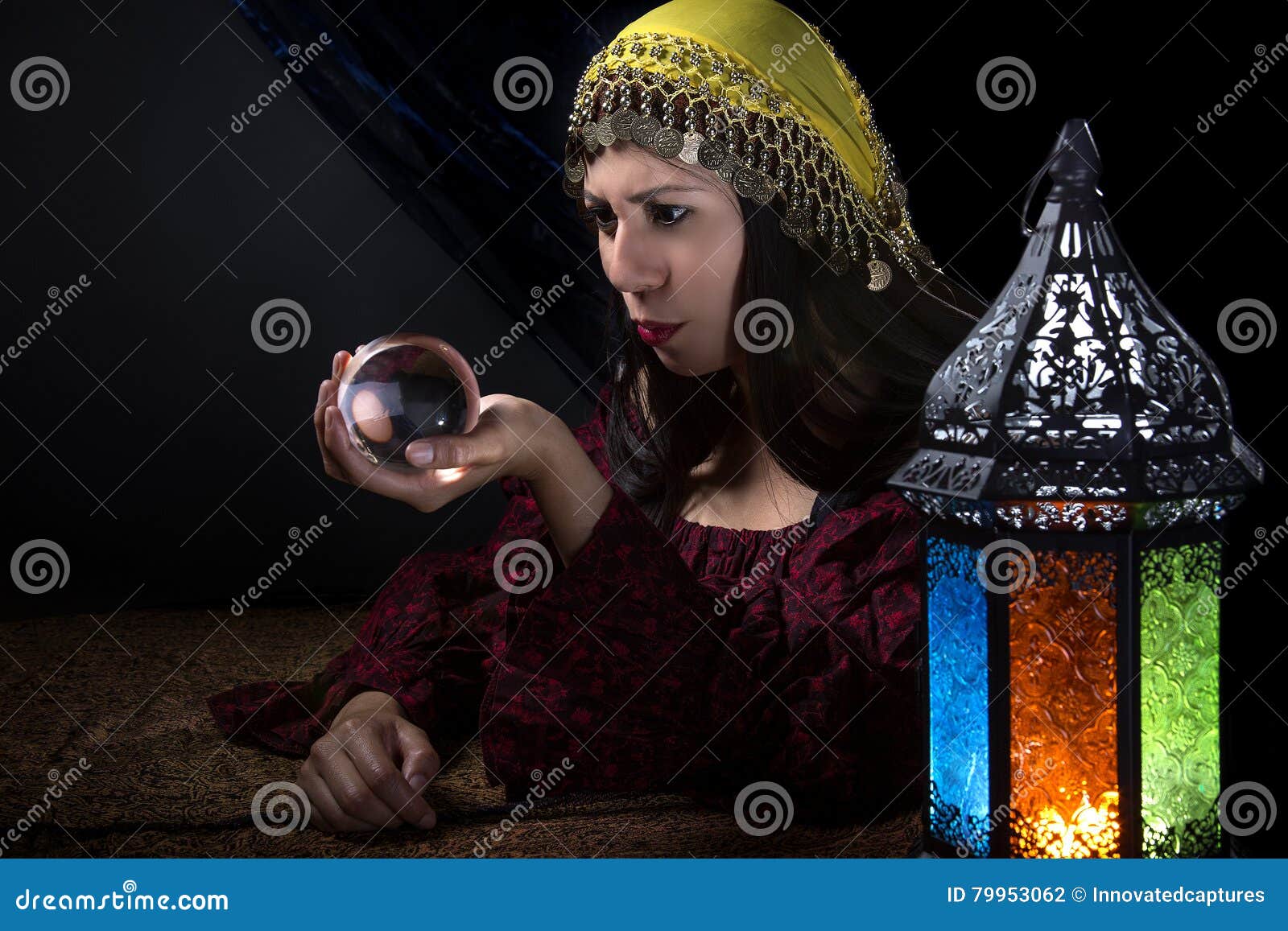 Fortune Teller psychique photo stock. Image du occulte - 79953062