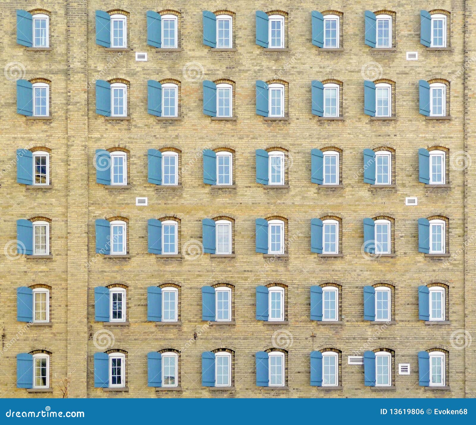 Vintage Building Facade Architecture Windows Pattern Royalty-Free Stock ...