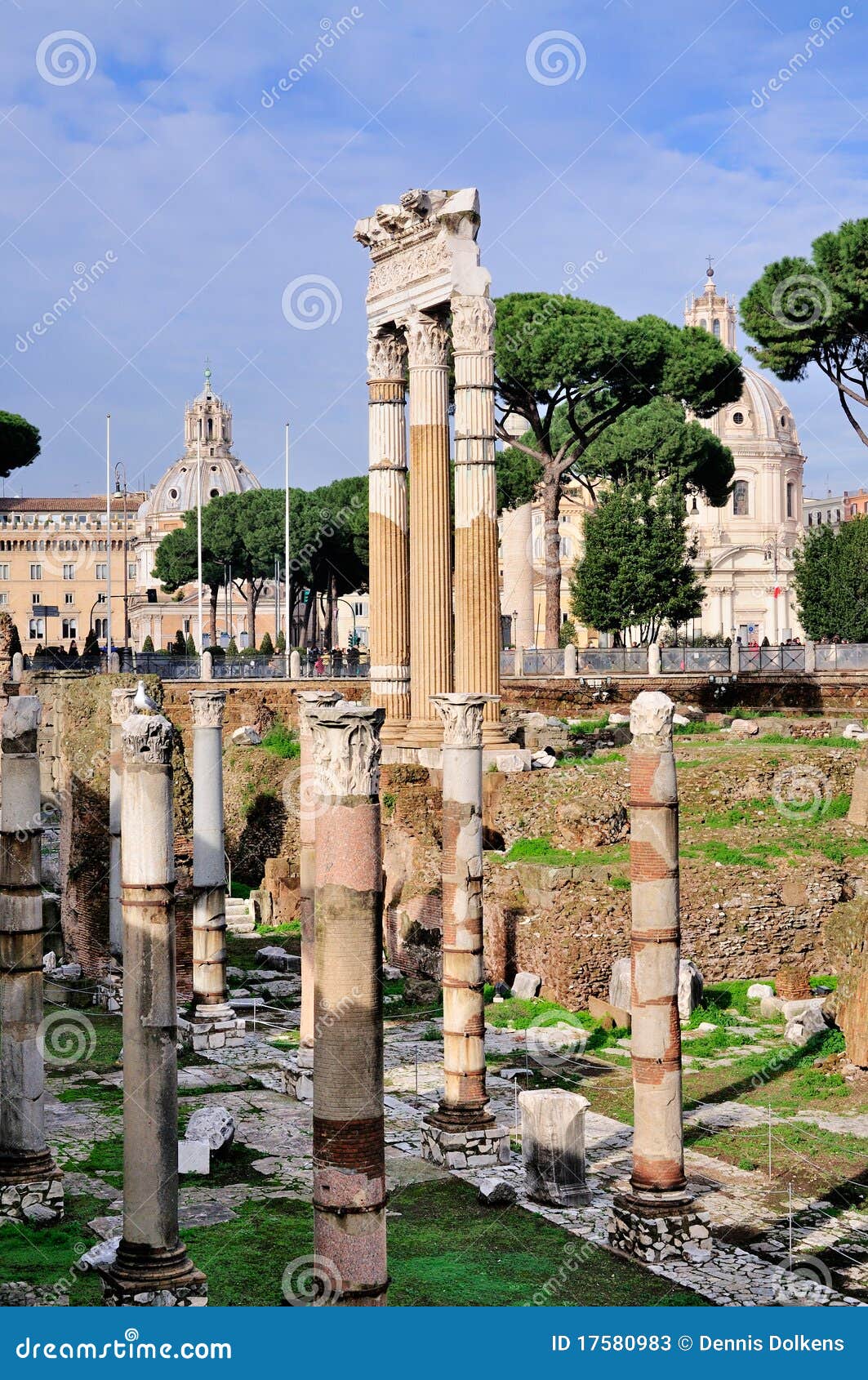 Forum of Caesar, Rome editorial stock photo. Image of columns - 17580983