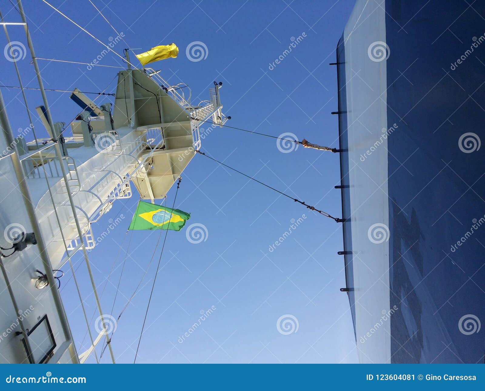 Forward Mast stock image. Image of ship, lights, radar - 123604081