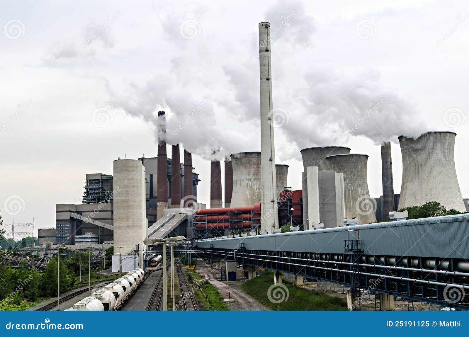 Fossil energy power plant stock image. Image of carbon - 25191125