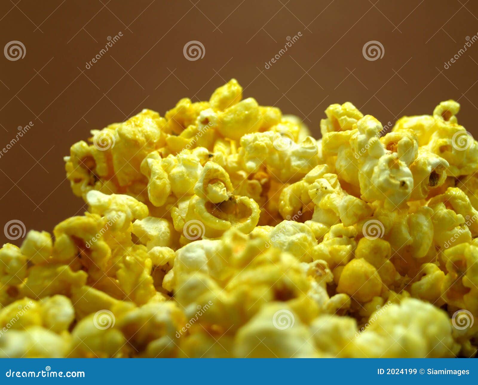 Foto 02 da pipoca imagem de stock. Imagem de revestimento - 2024199