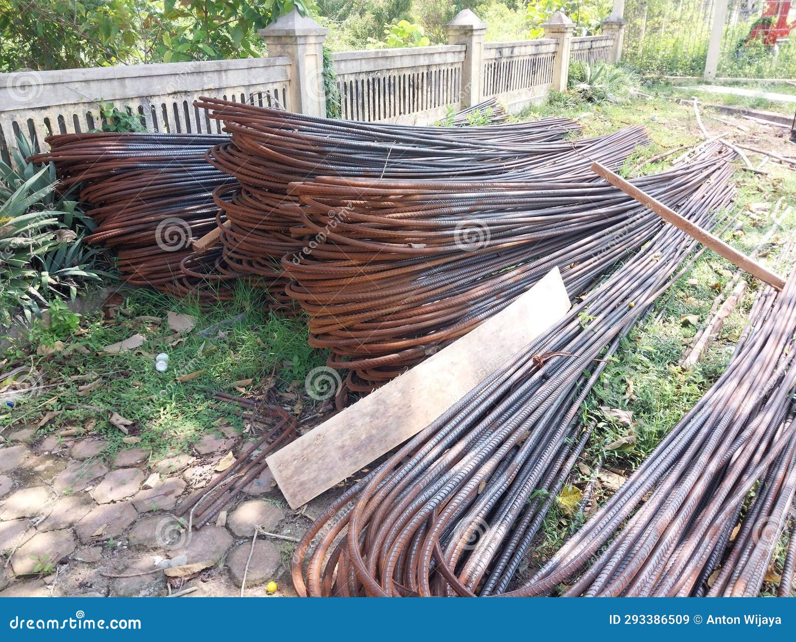 A Pile of Structural Steel Reinforcement Stock Image - Image of rebar ...