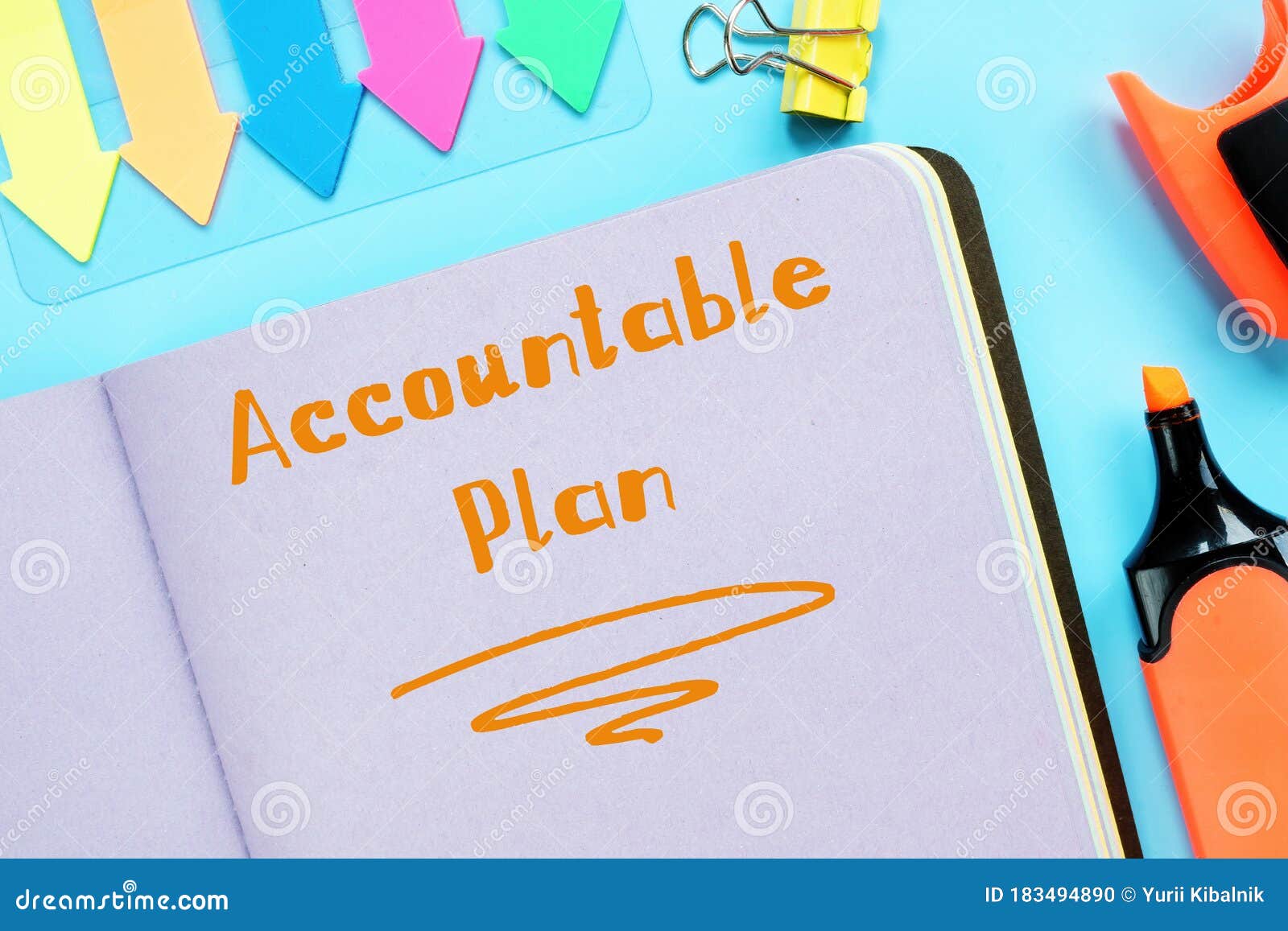 Foto Conceptual De Un Plan Responsable Con Una Frase Escrita Foto de ...