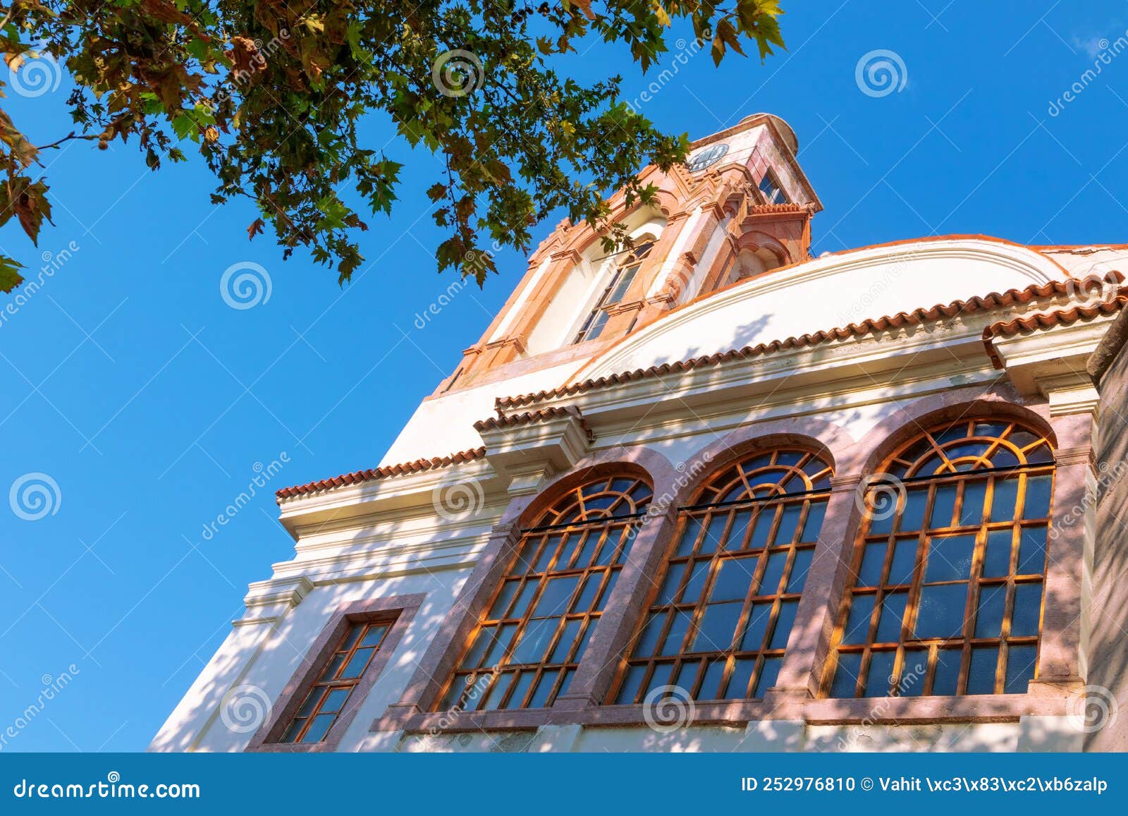 Foto de la isla de cunda foto de archivo. Imagen de religioso - 252976810