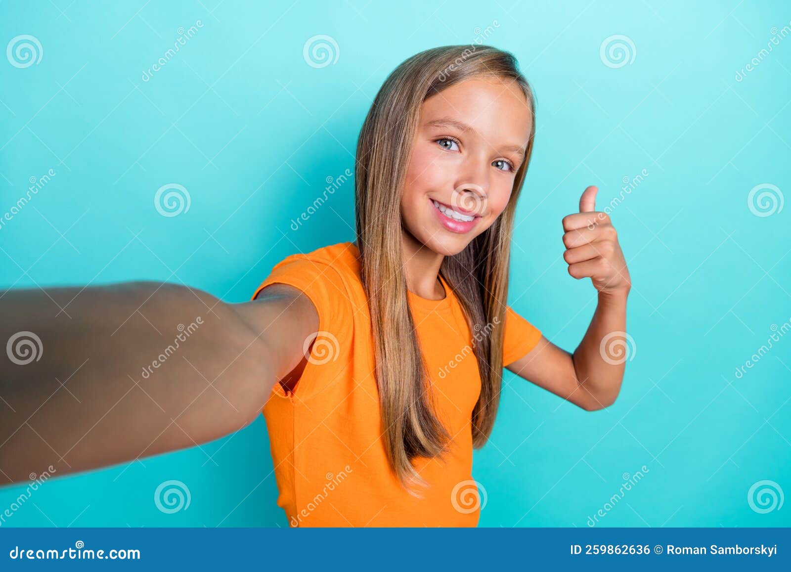 Foto De Selfie Closeup De La Joven Preadolescente Linda Colegiala