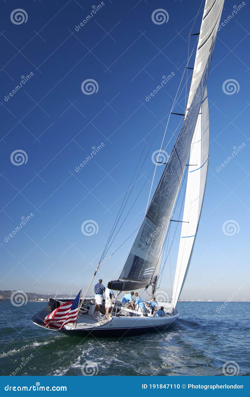 Foto de veleiro no oceano foto de stock. Imagem de marina - 191847110