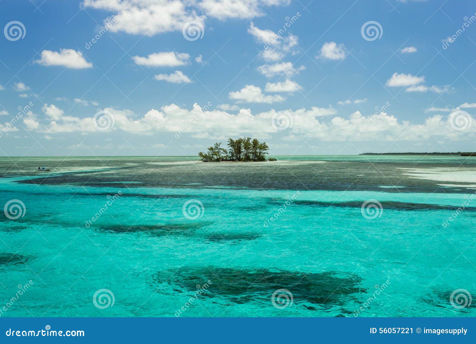 Foto Von Einer Insel Mitten in Dem Ozean Stockbild - Bild von himmel ...