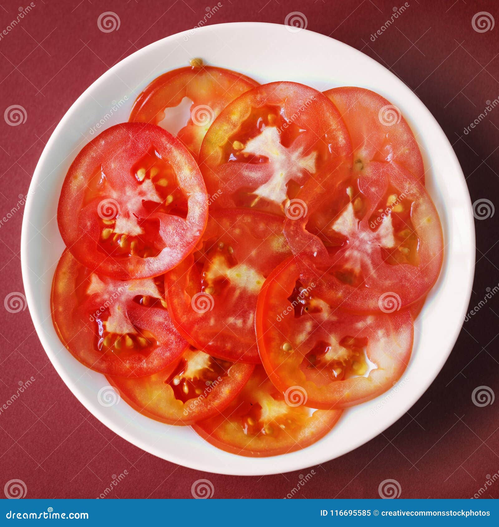 Fotografia De Topo De Tomates Em Fatias Imagem. Imagem: 116695585