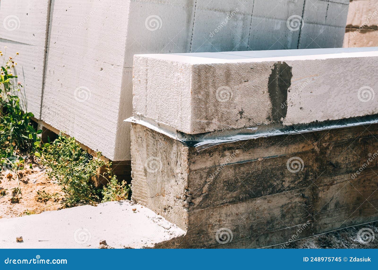 Foundation Waterproofing and the First Layer of Gas Silicate Blocks ...