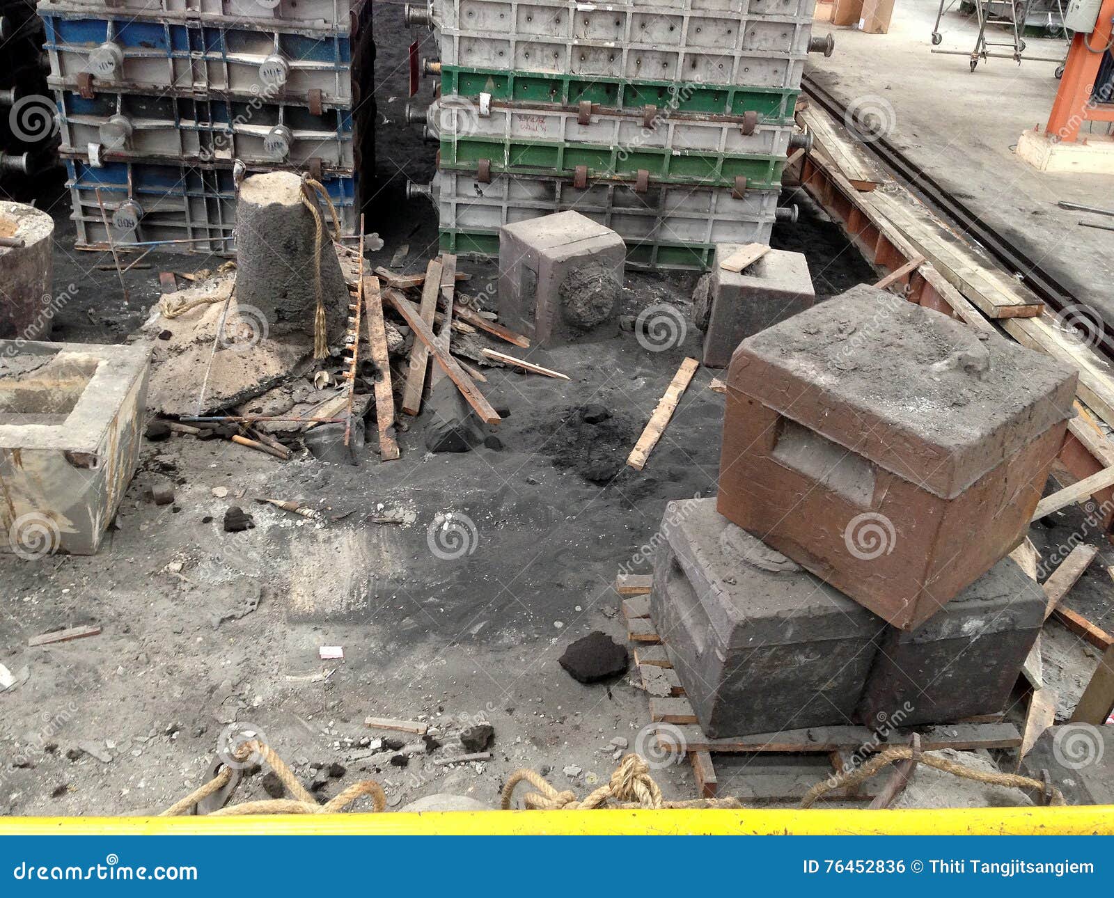 Foundry, Sand Molded Casting Stock Photo - Image of hand, craft: 76452836