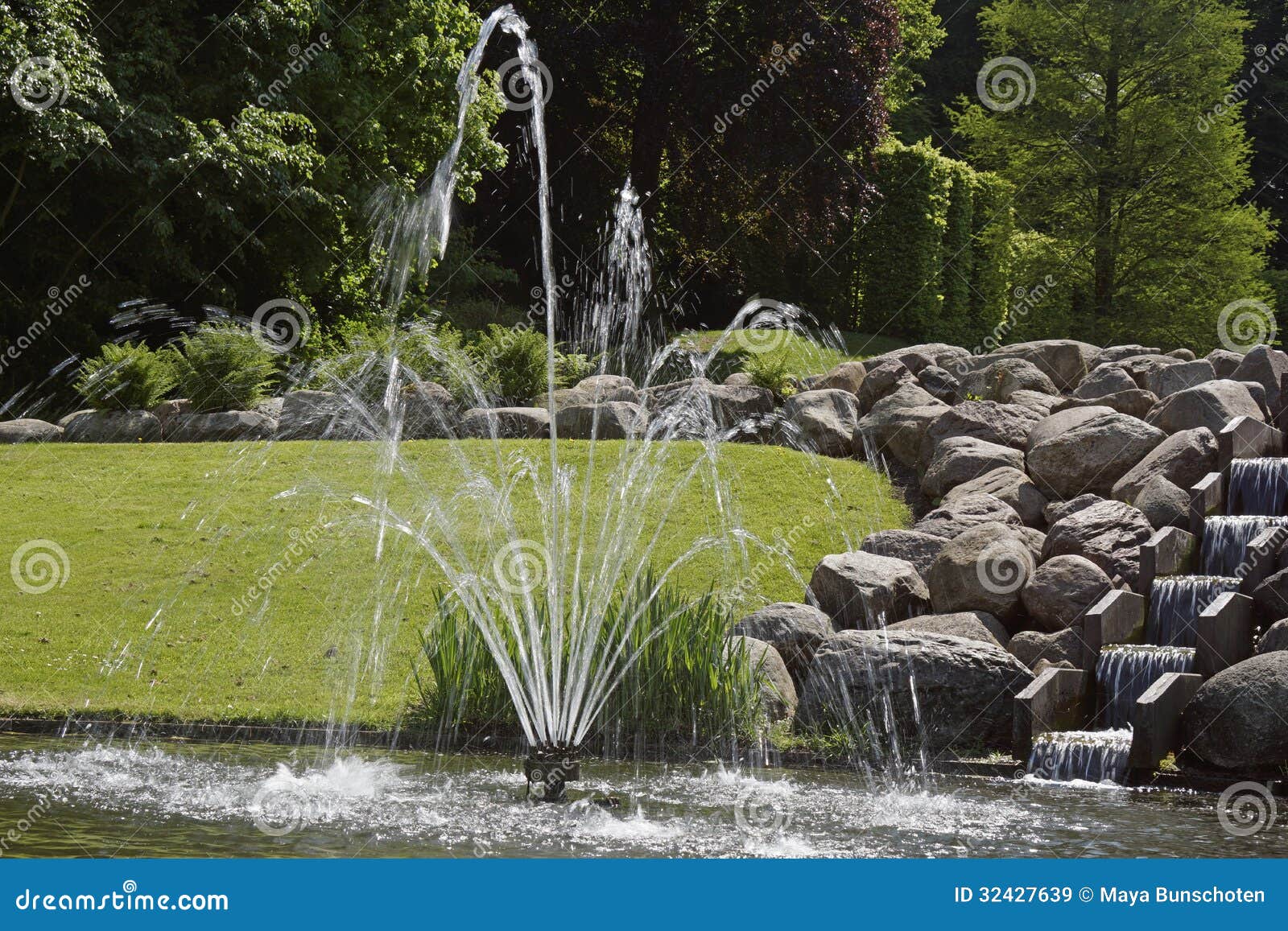 Fountain and cascade stock image. Image of botanical - 32427639