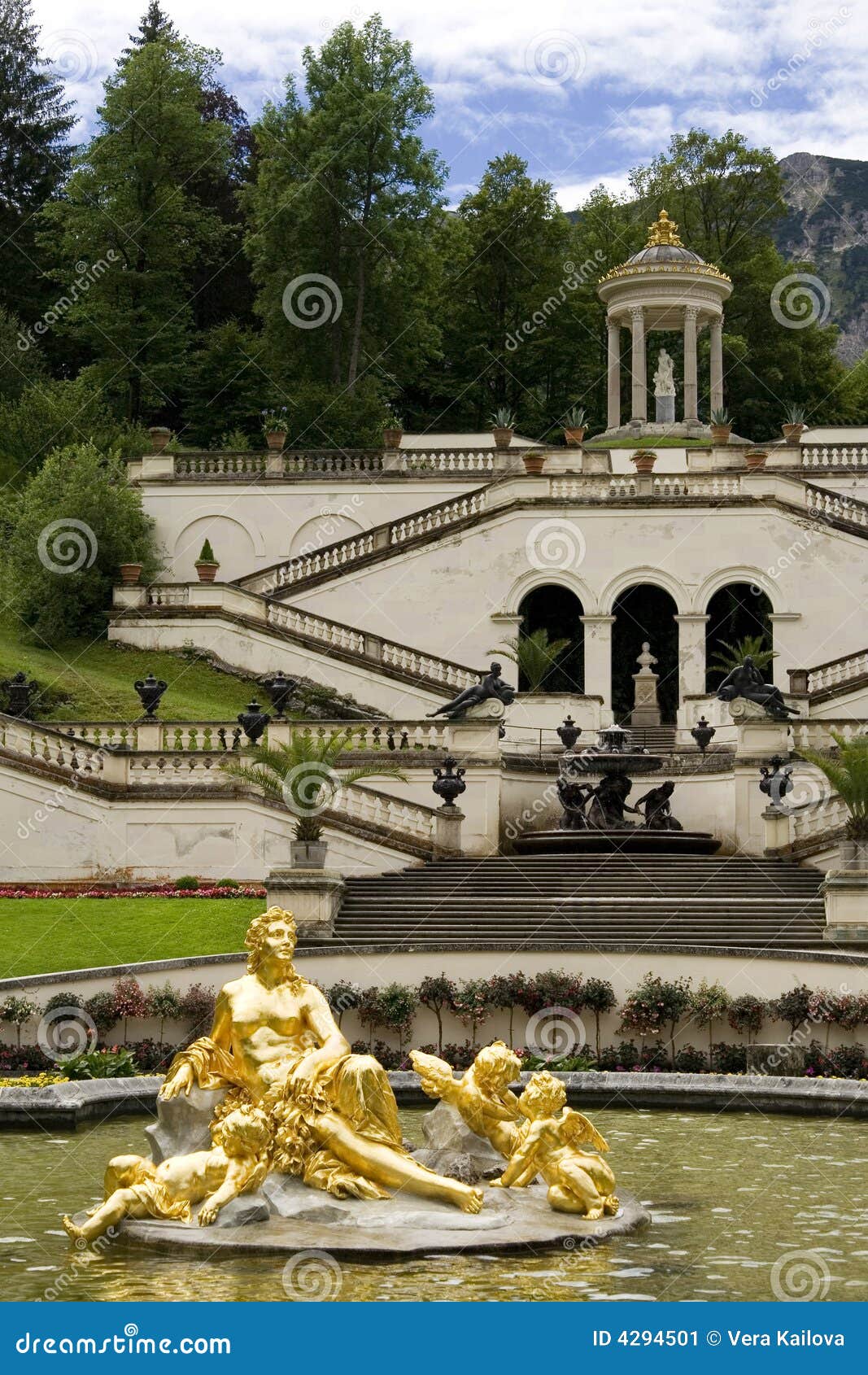The Fountain of Castle Linderhof Stock Image - Image of terrace, naiad ...