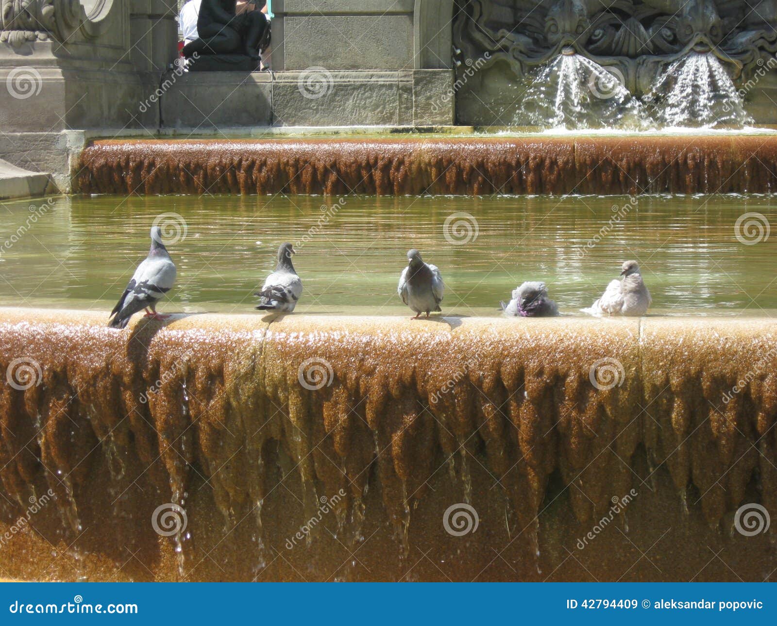 Fountain in the Central Square Stock Image - Image of fontane, break ...