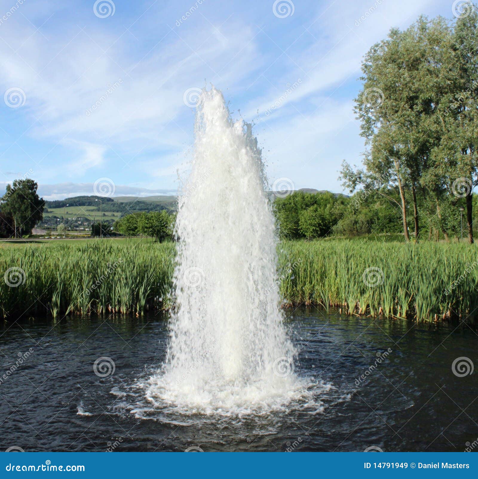 Fountain in lake stock image. Image of spurt, scenery - 14791949