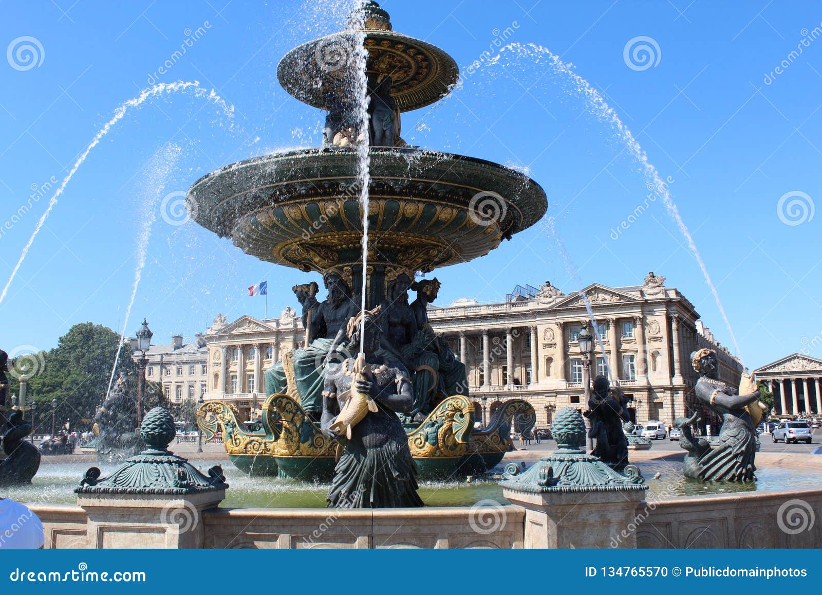 Fountain, Landmark, Statue, Water Feature Picture. Image: 134765570