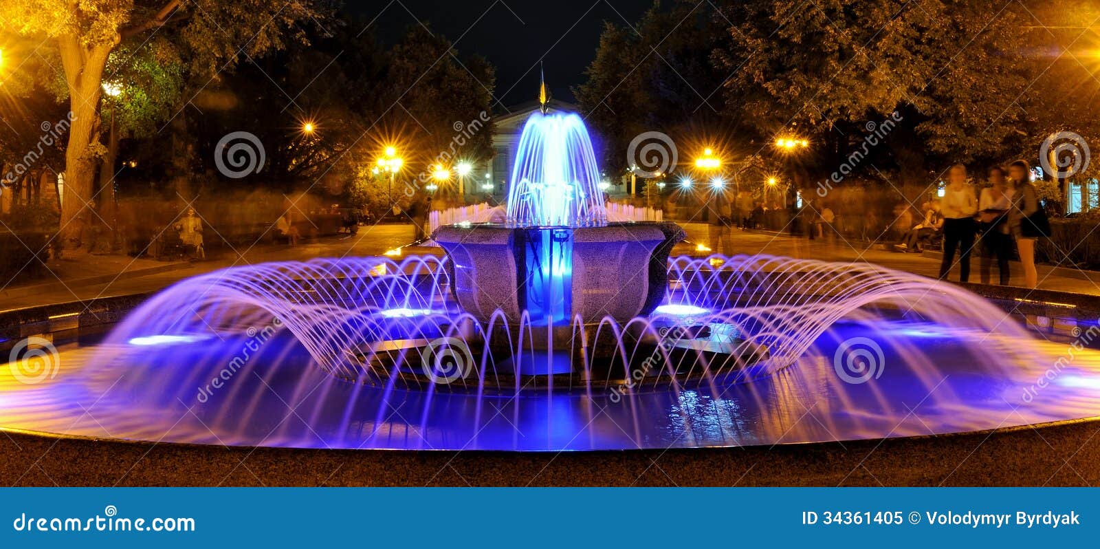 Fountain at night stock image. Image of city, liquid - 34361405