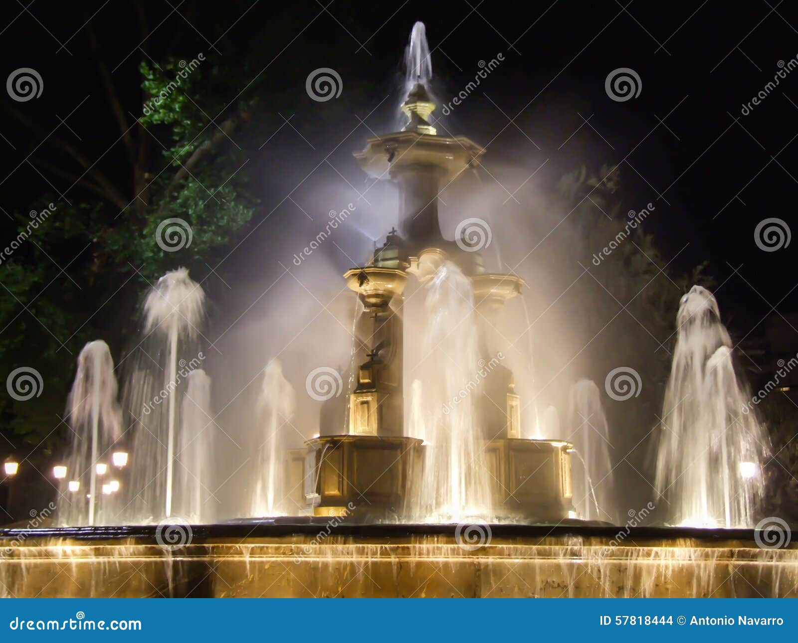 Fountain in the Night, Granada Stock Photo - Image of darkness, breeze ...