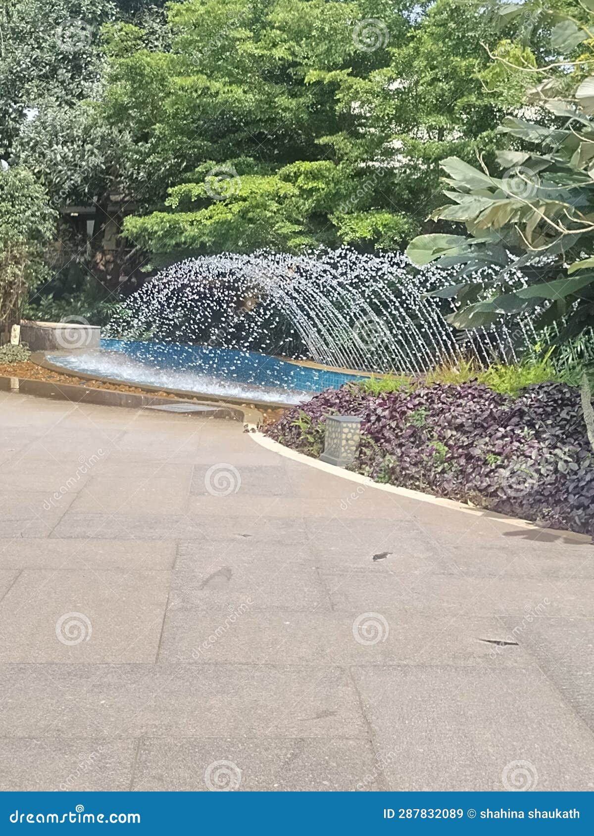 Fountain park v stock image. Image of walkway, park - 287832089