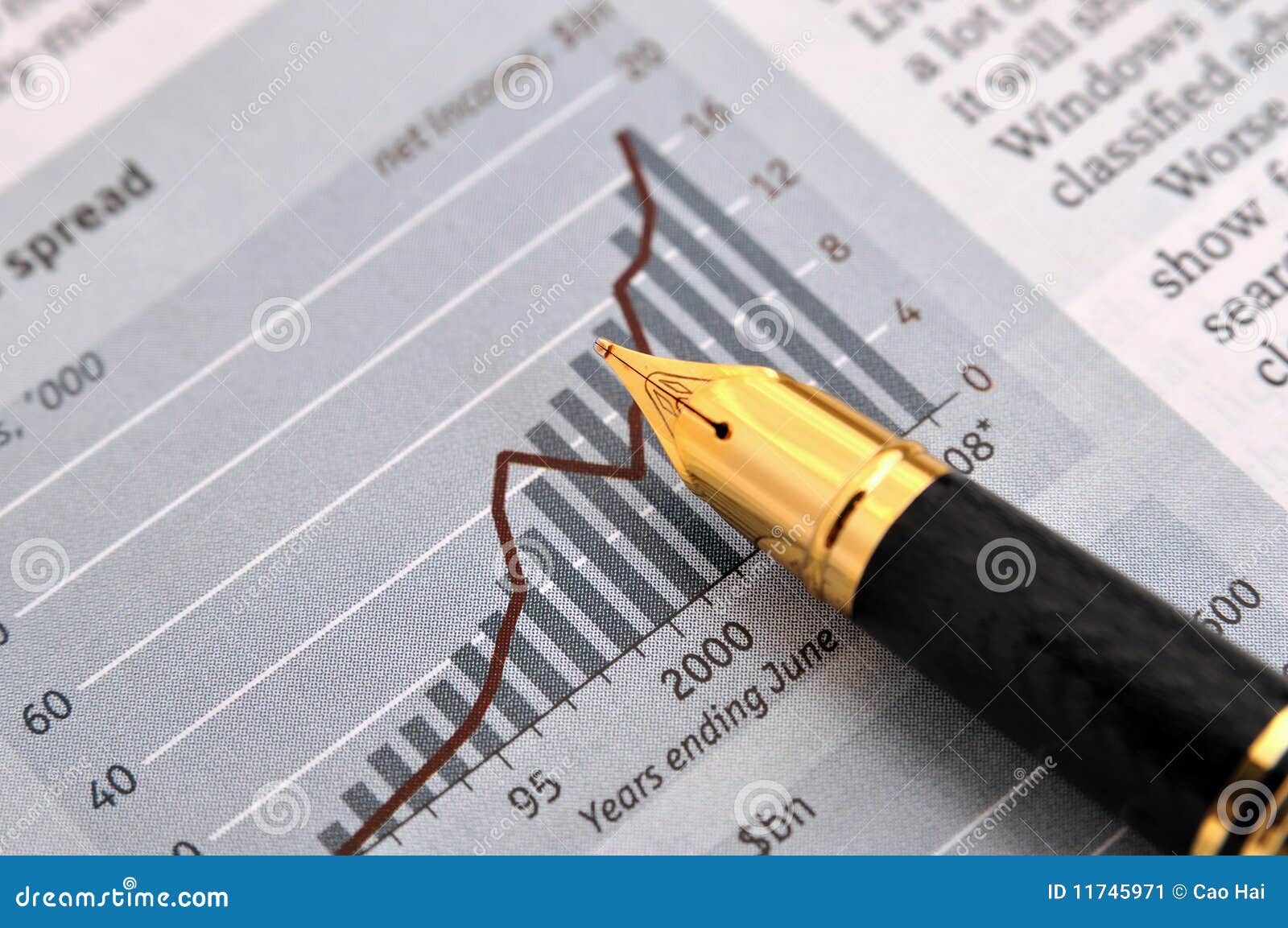 Fountain Pen And Chart Stock Image | CartoonDealer.com #11700601