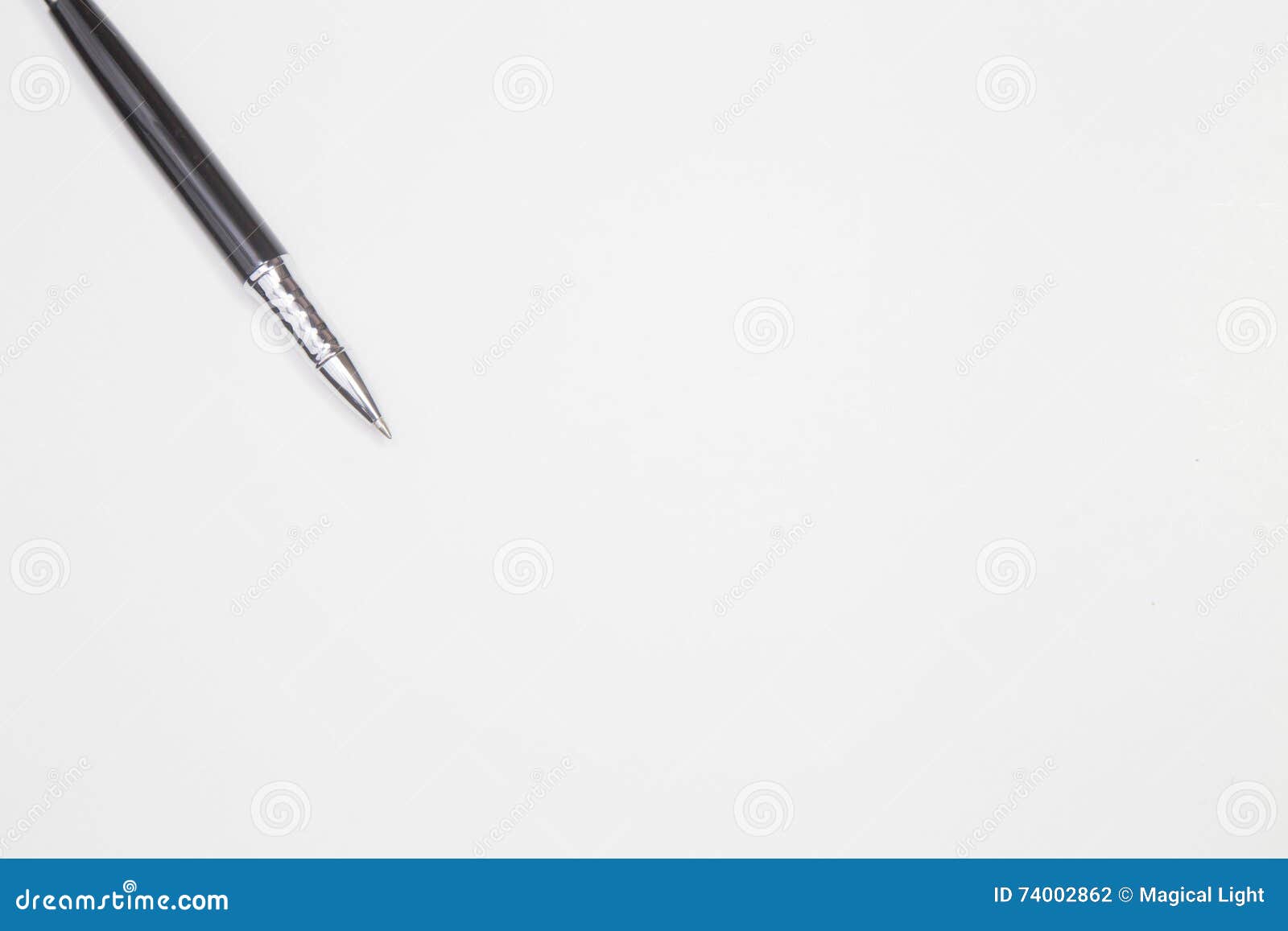 Fountain Pen with Gold-plated Pen Stock Photo - Image of notebook, boss ...