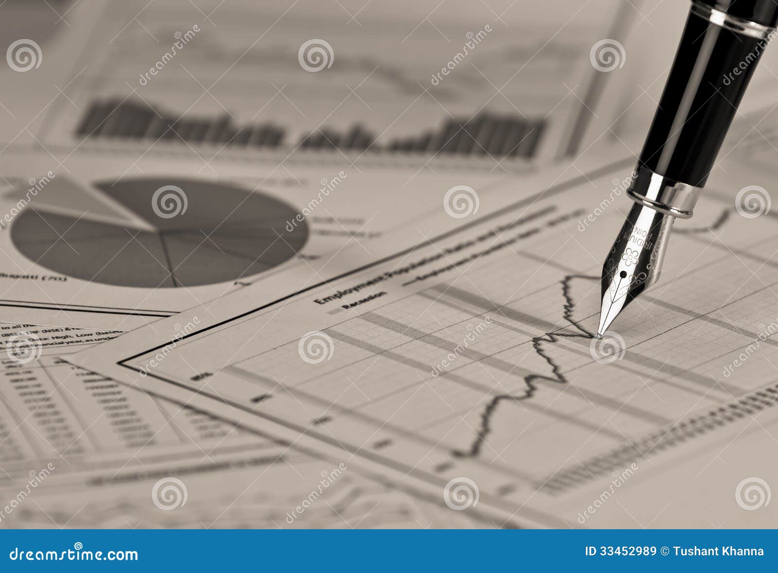 Fountain Pen And Chart Stock Image | CartoonDealer.com #11700601