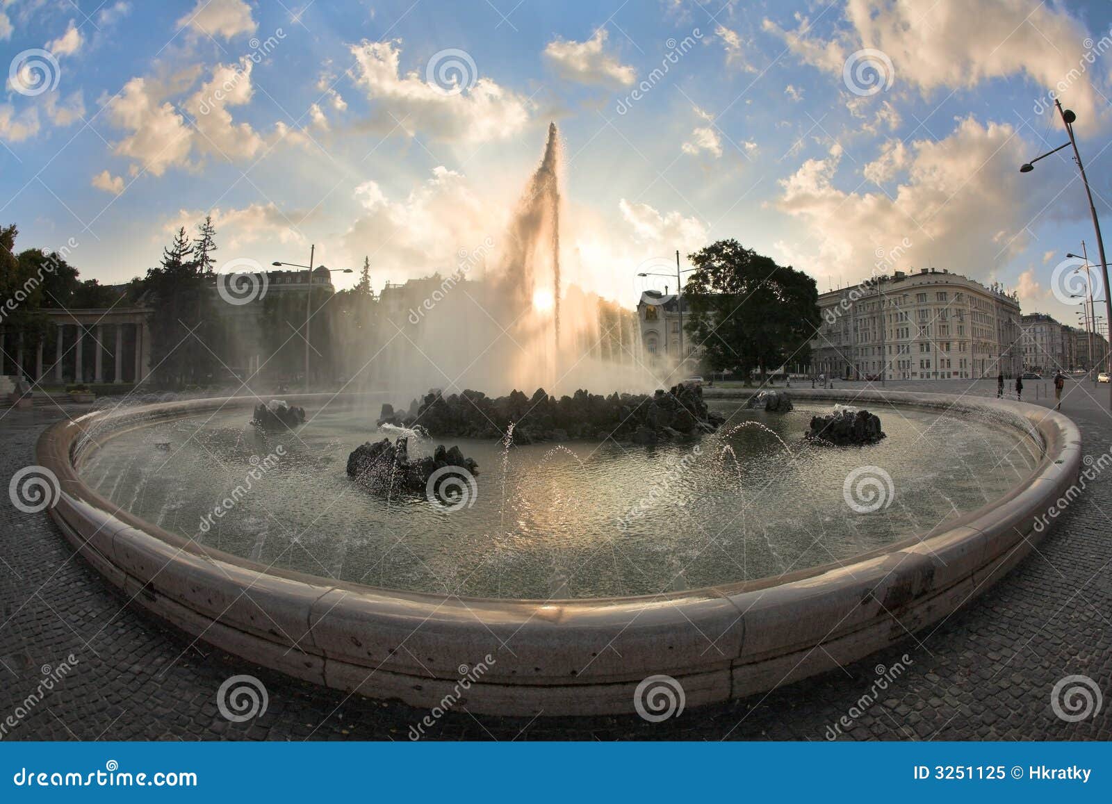 Fountain in Vienna stock image. Image of water, sight - 3251125