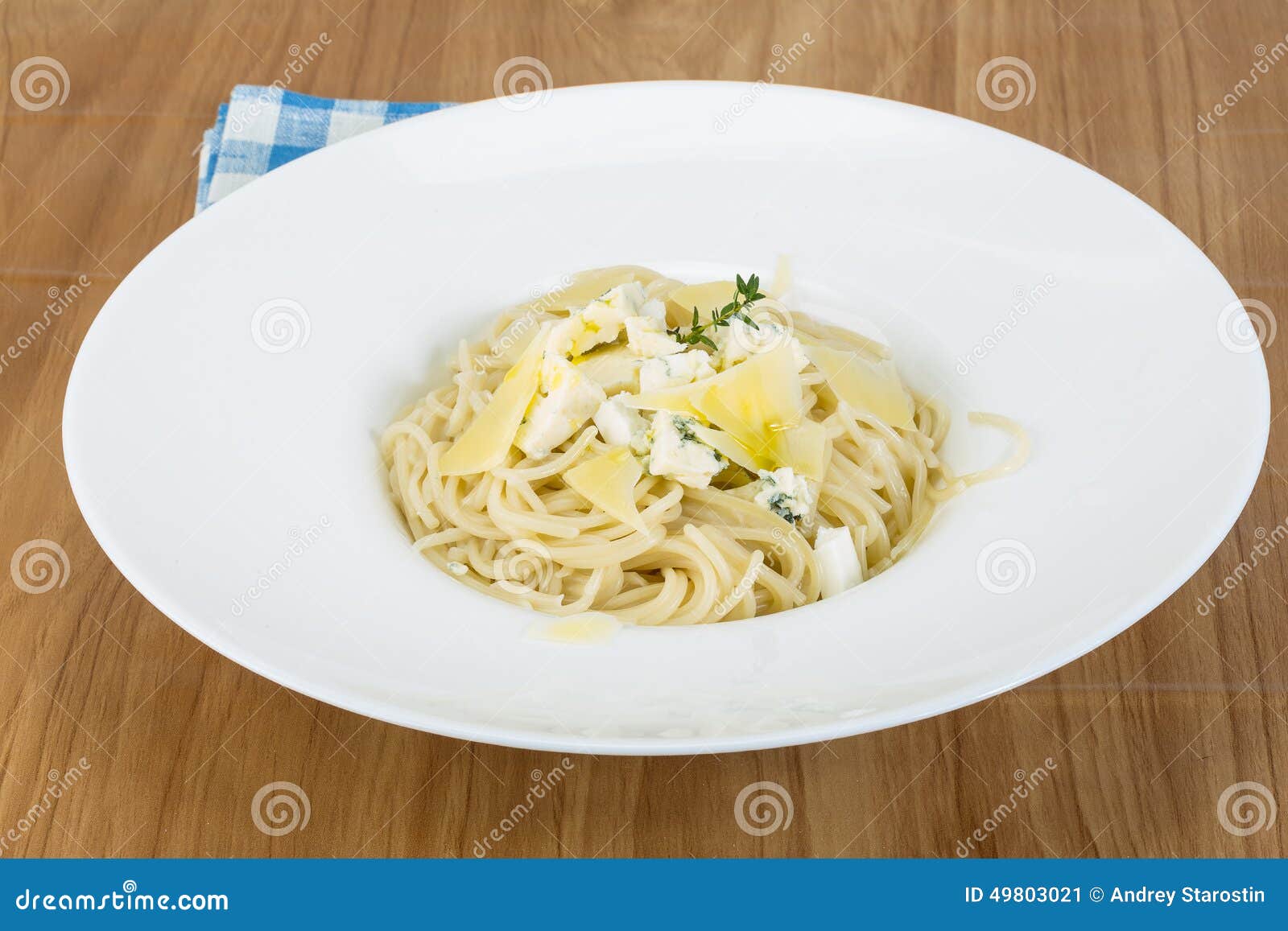 Four cheese spaghetti stock image. Image of cheese, macaroni - 49803021