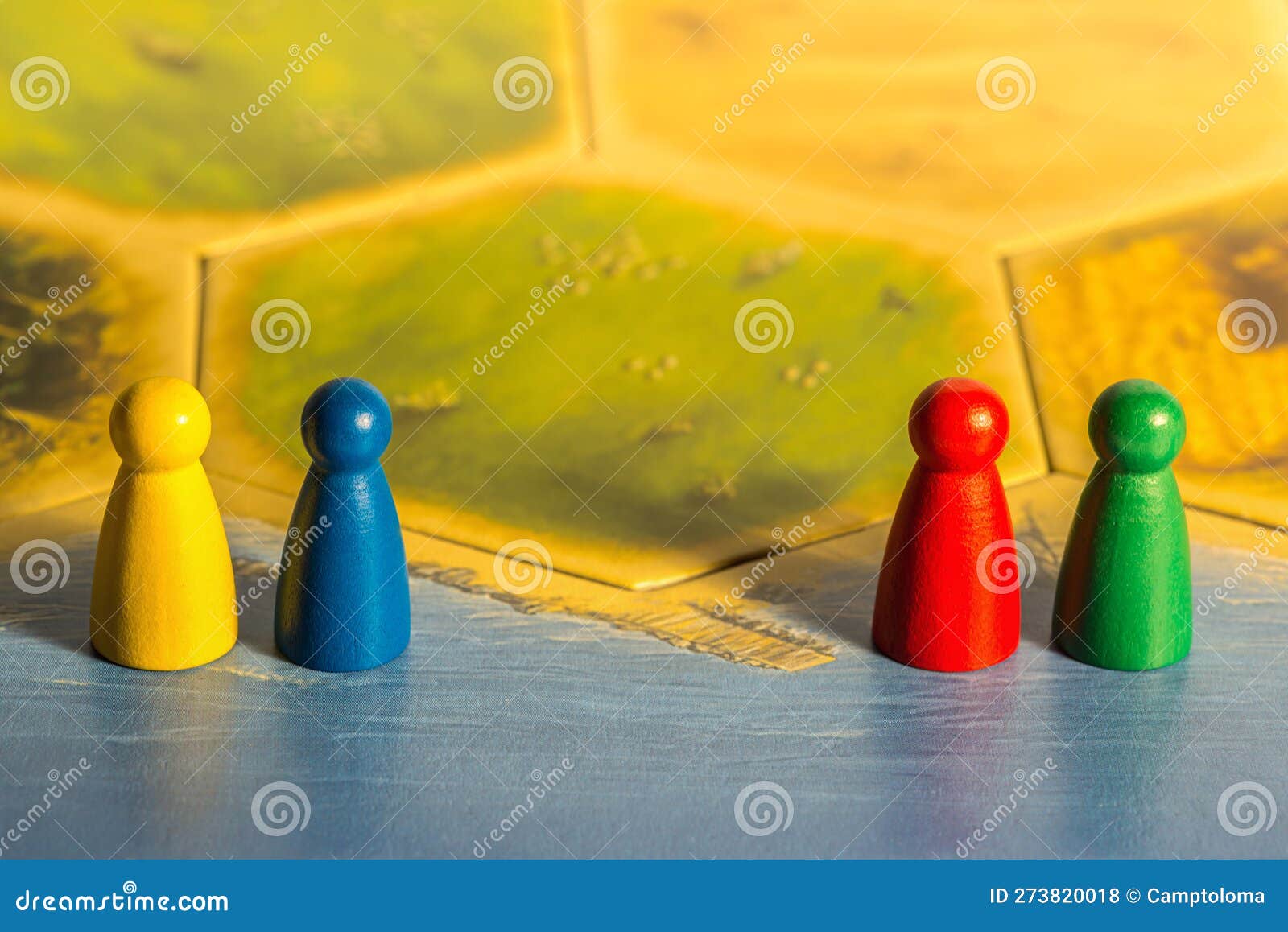 Yellow Game Royalty-Free Stock Photography | CartoonDealer.com #124016279