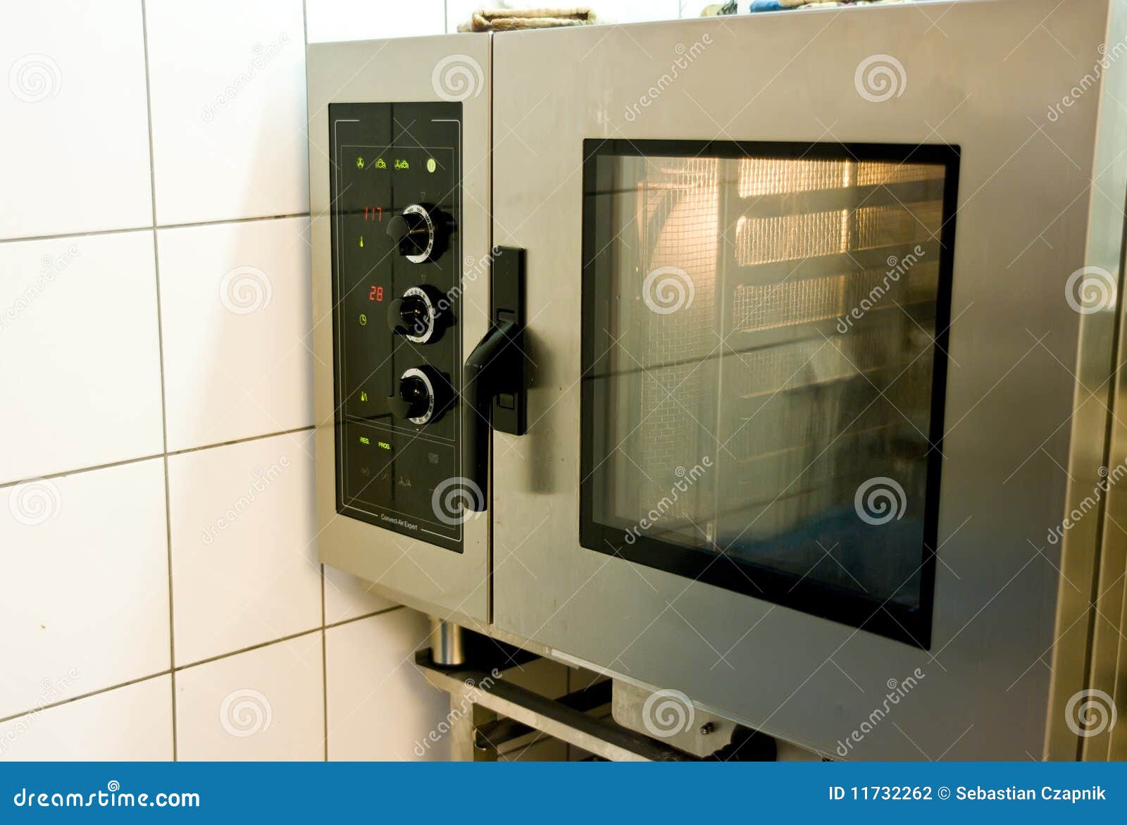 Four industriel photo stock. Image of spécialisé, four - 11732262