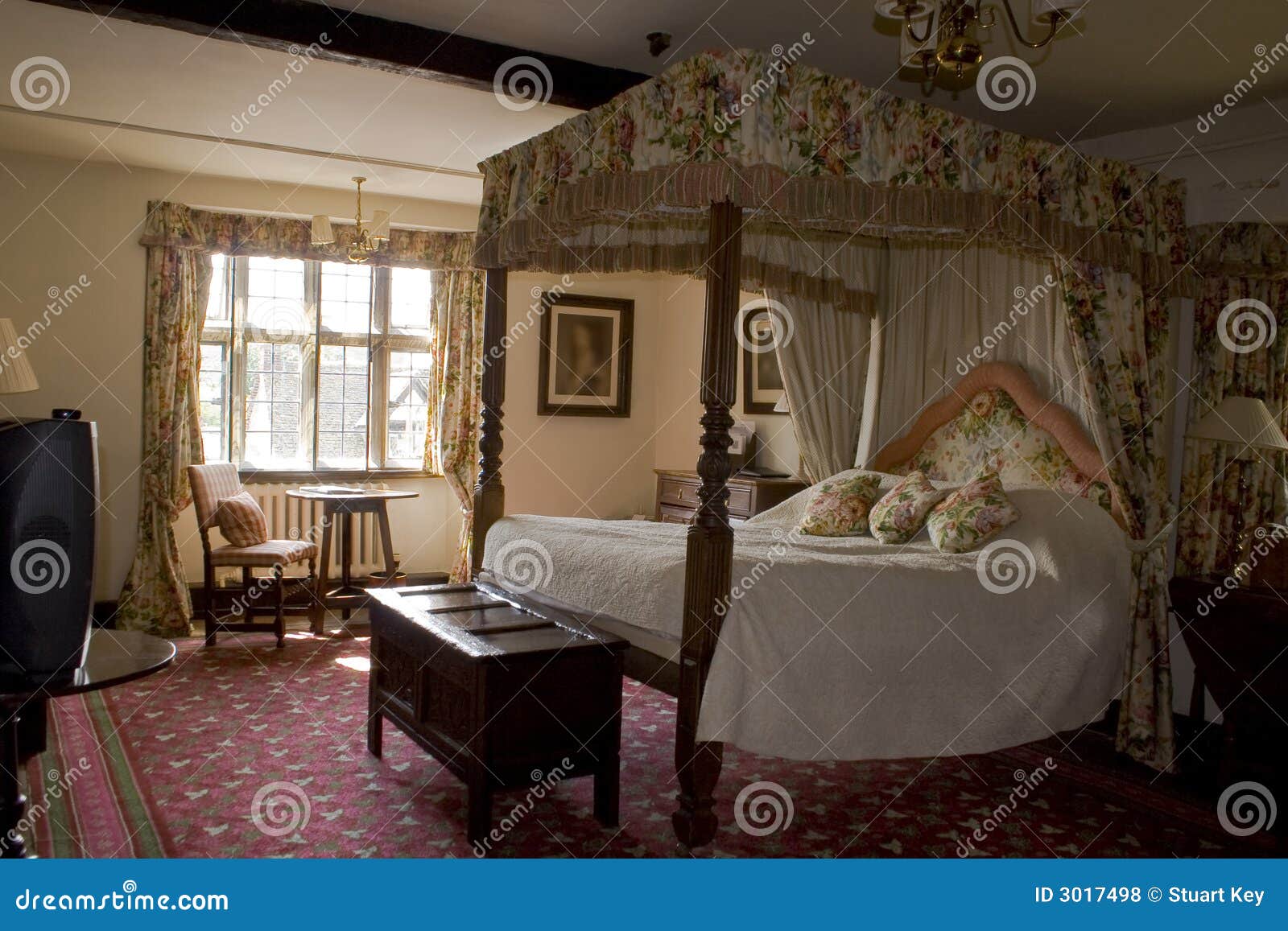 Four poster bedroom stock photo. Image of room, 1640, royalists - 3017498